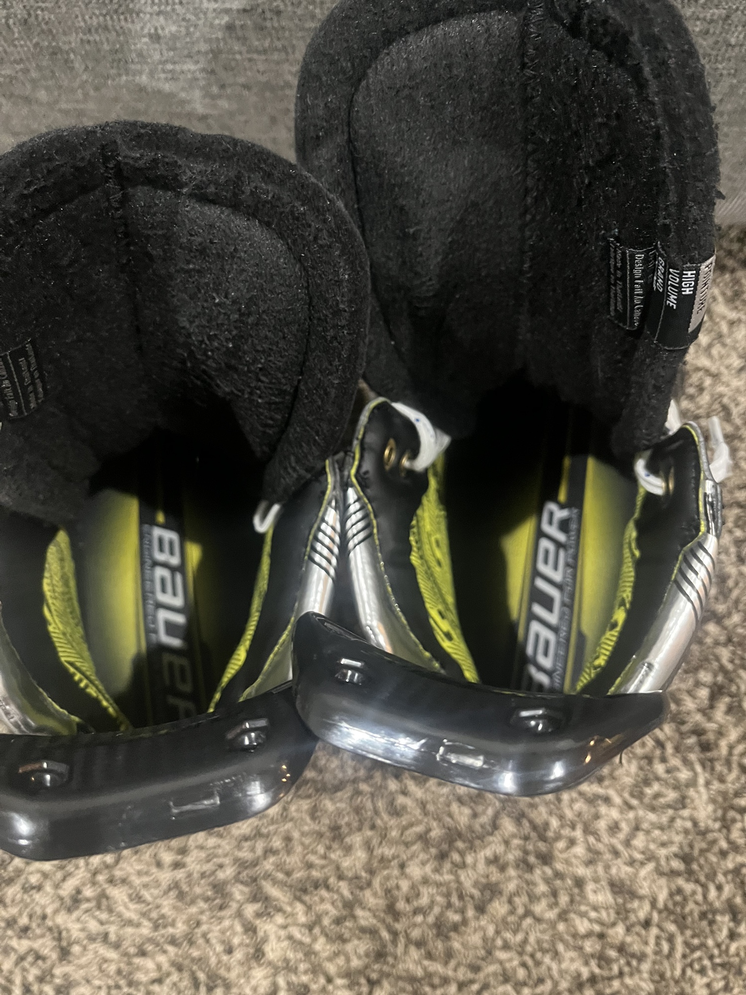 Bauer Supreme Matrix Hockey Skates- 8 Fit 3 | SidelineSwap