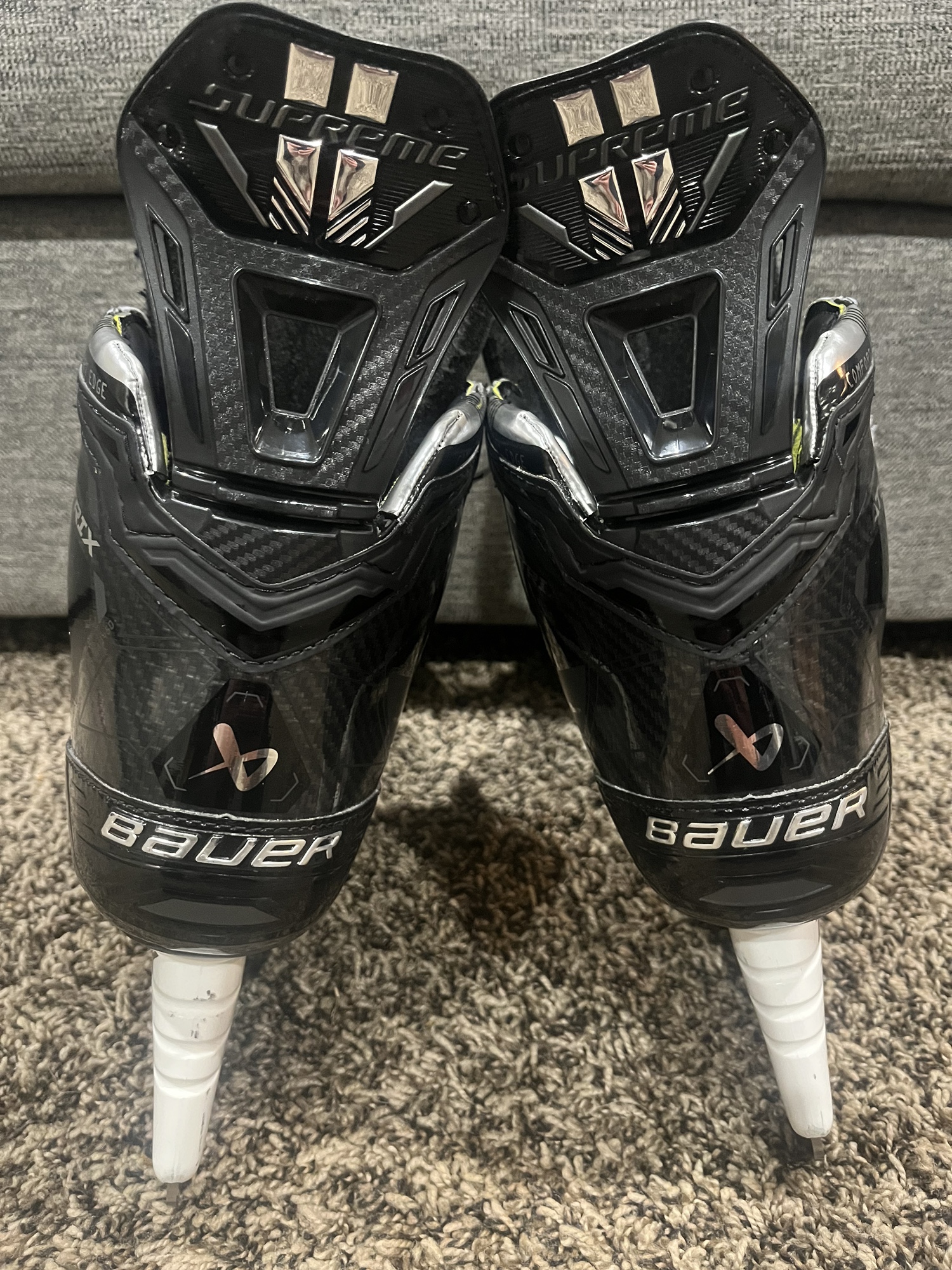 Bauer Supreme Matrix Hockey Skates- 8 Fit 3 | SidelineSwap
