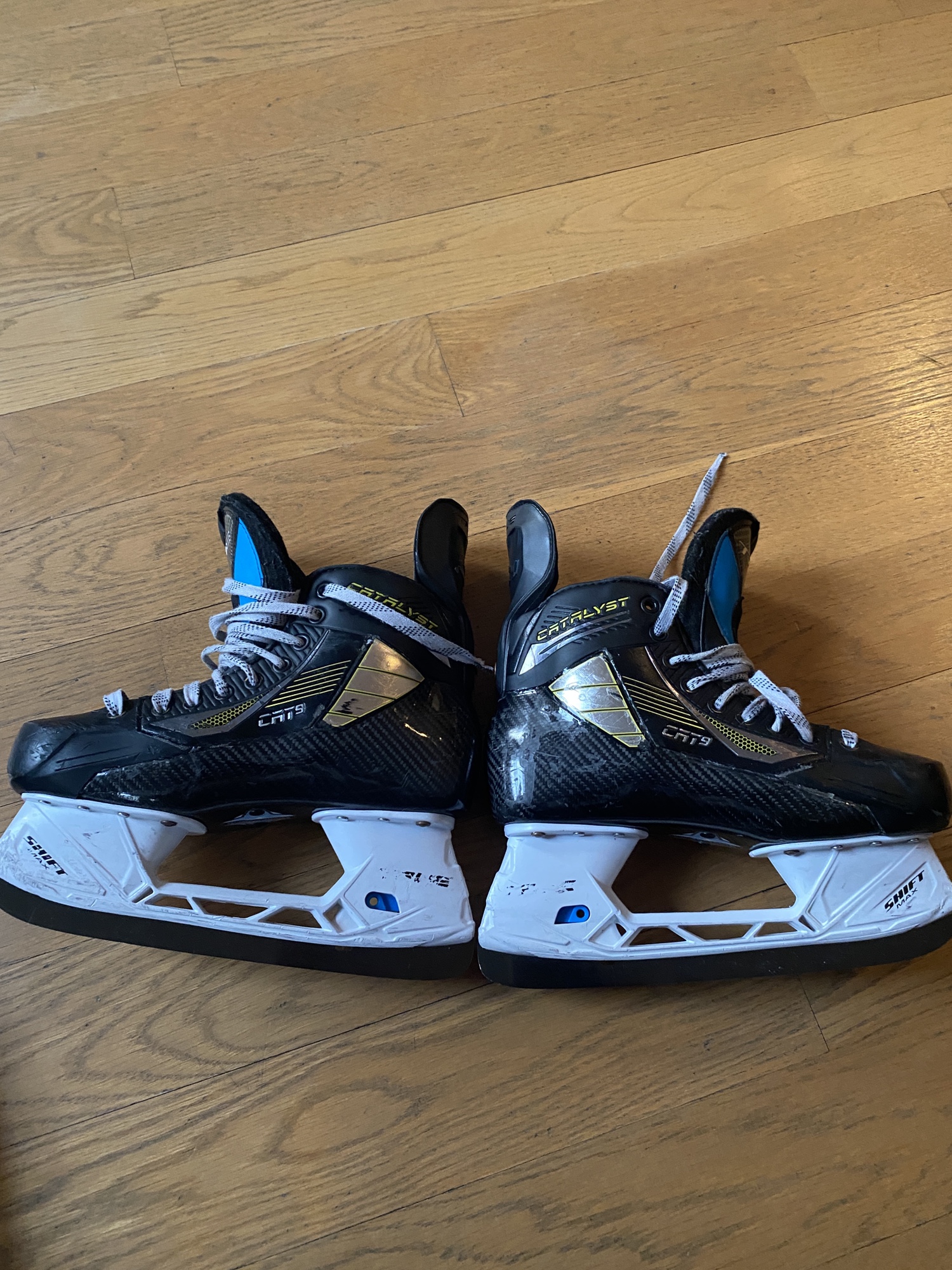 Modified True Catalyst 9 Skates 7.5R + Extra Shift Max Steel | SidelineSwap