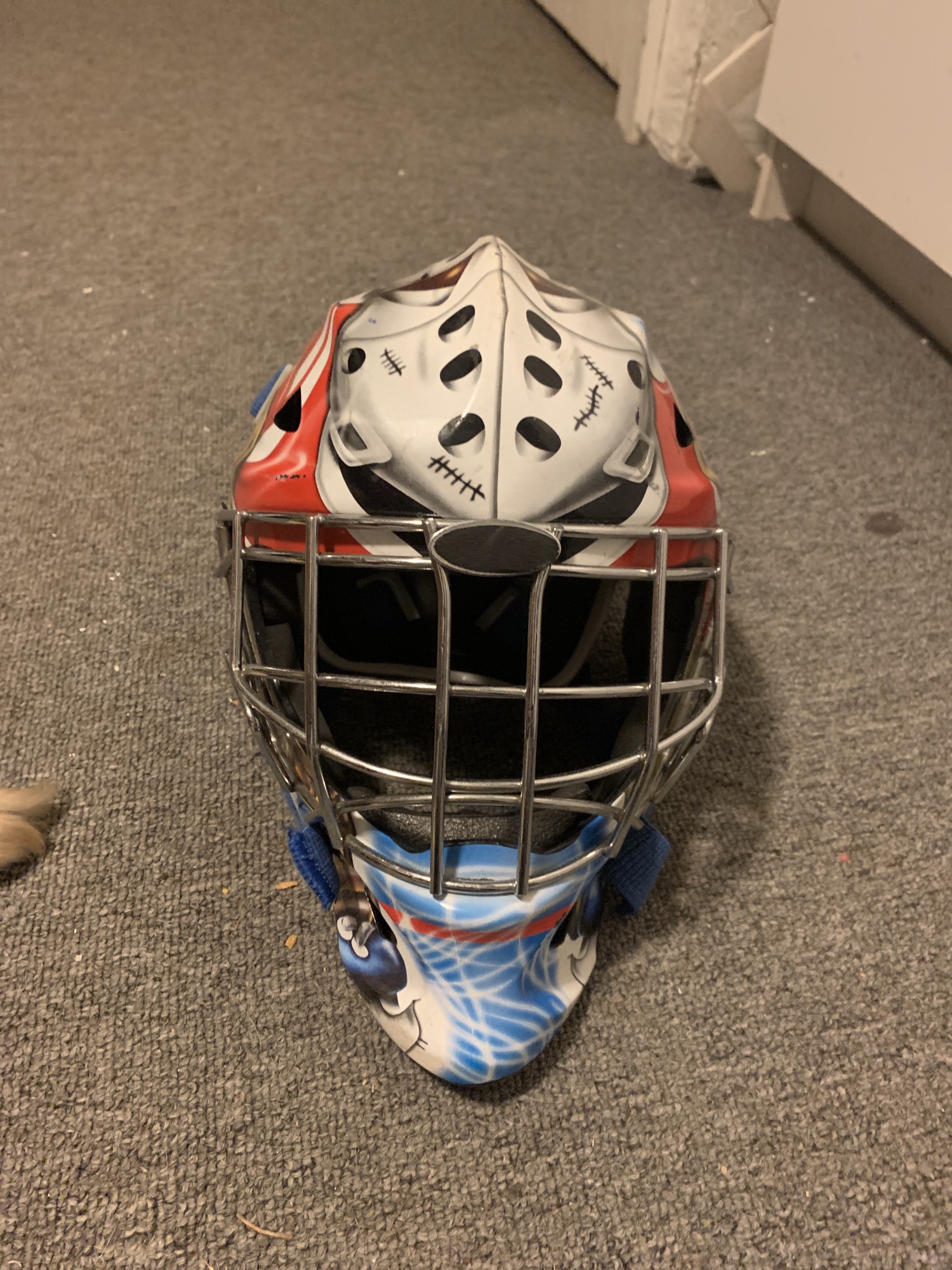 ITECH youth painted goalie helmet | SidelineSwap