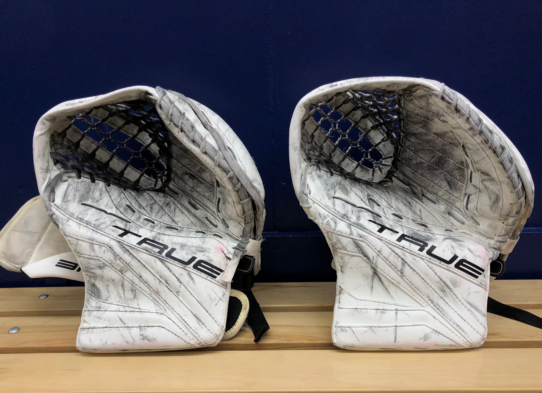 34+2" True 9X3 Goalie Full Set w/ 2 True L12.2 Gloves | SidelineSwap