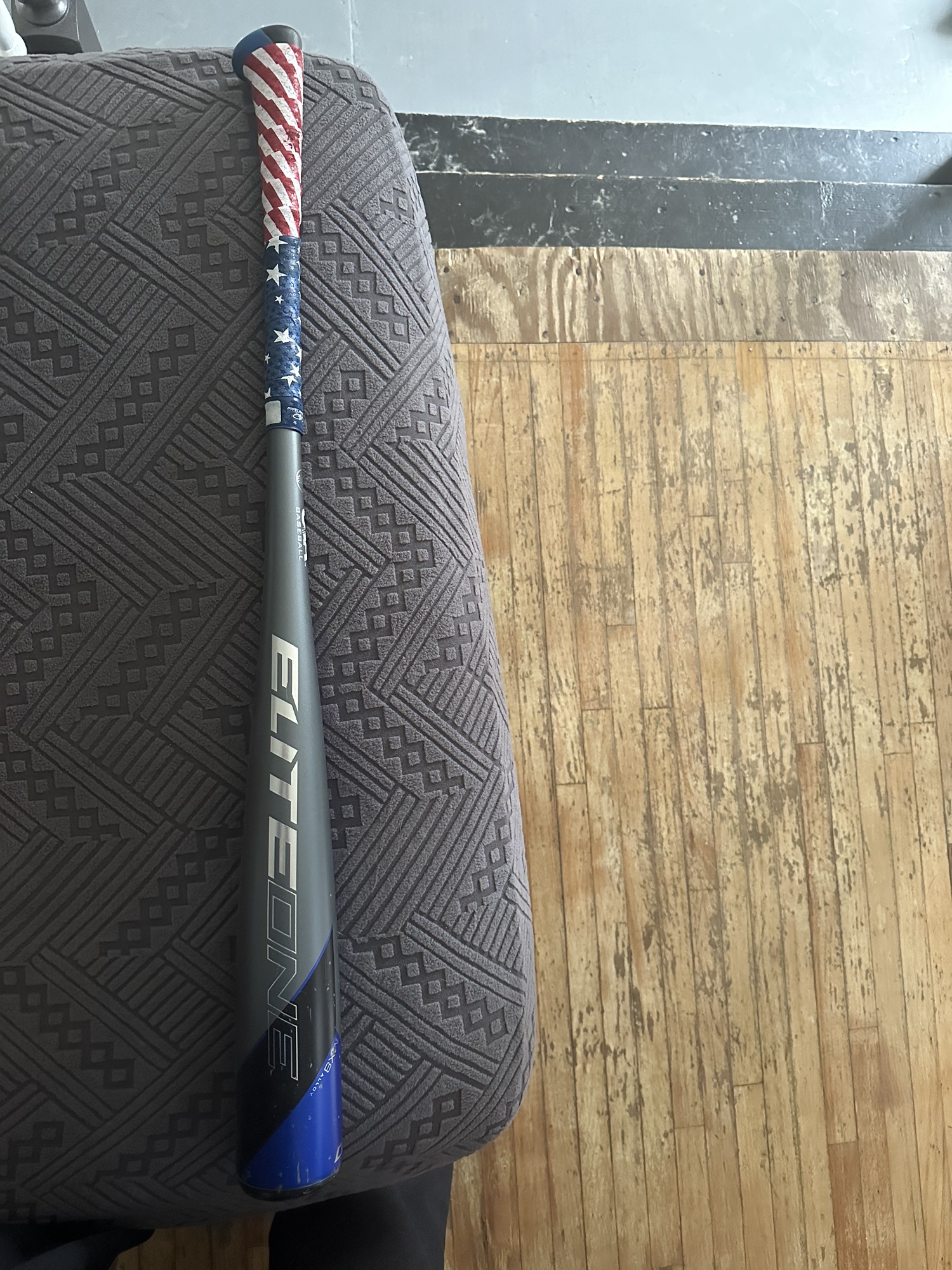 USA bats, AXE MX8 Alloy 30 inch Elite One | SidelineSwap