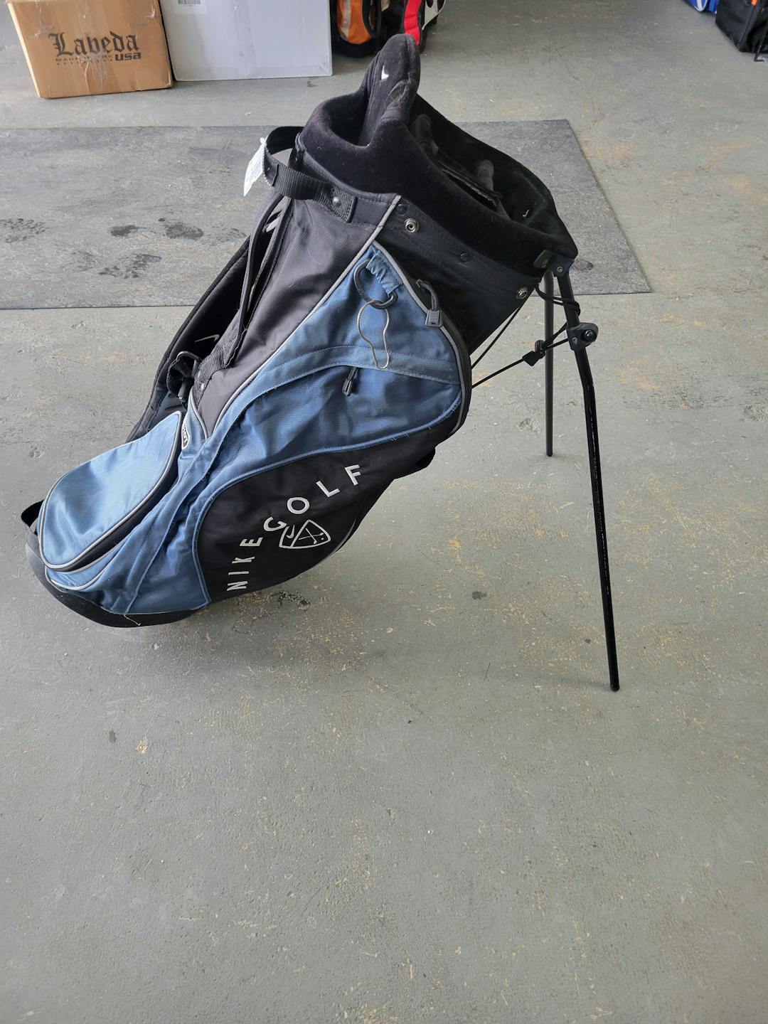 Used Nike Slingshot Golf Stand Bags | SidelineSwap