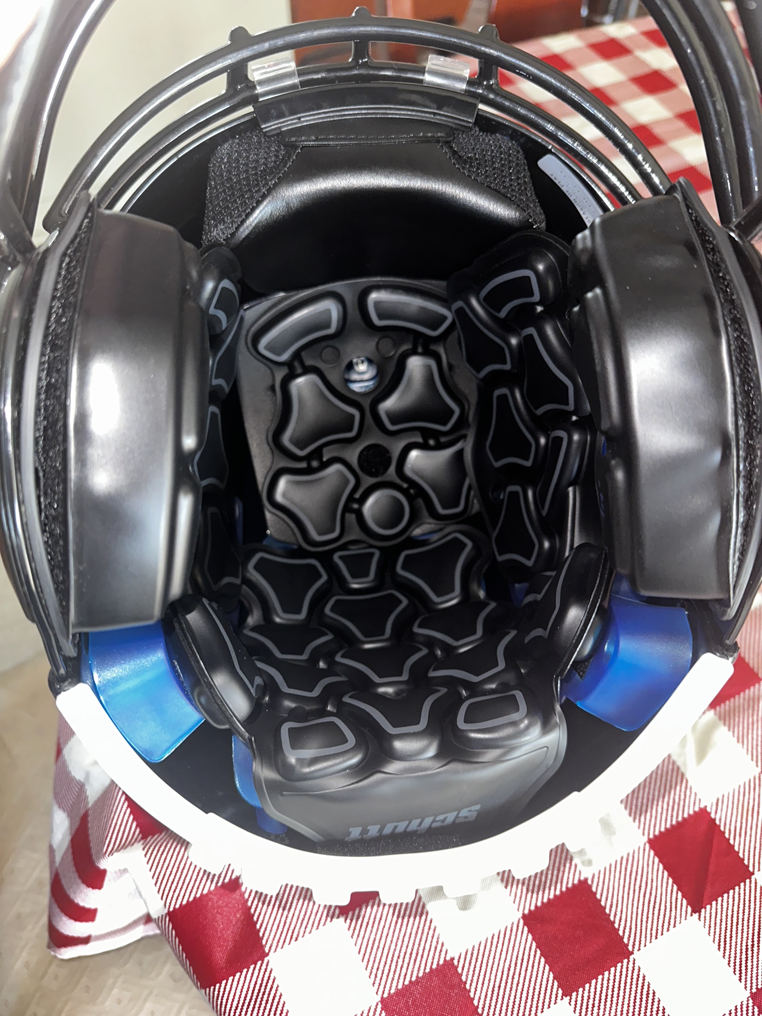 New Large Schutt F7 Helmet | SidelineSwap