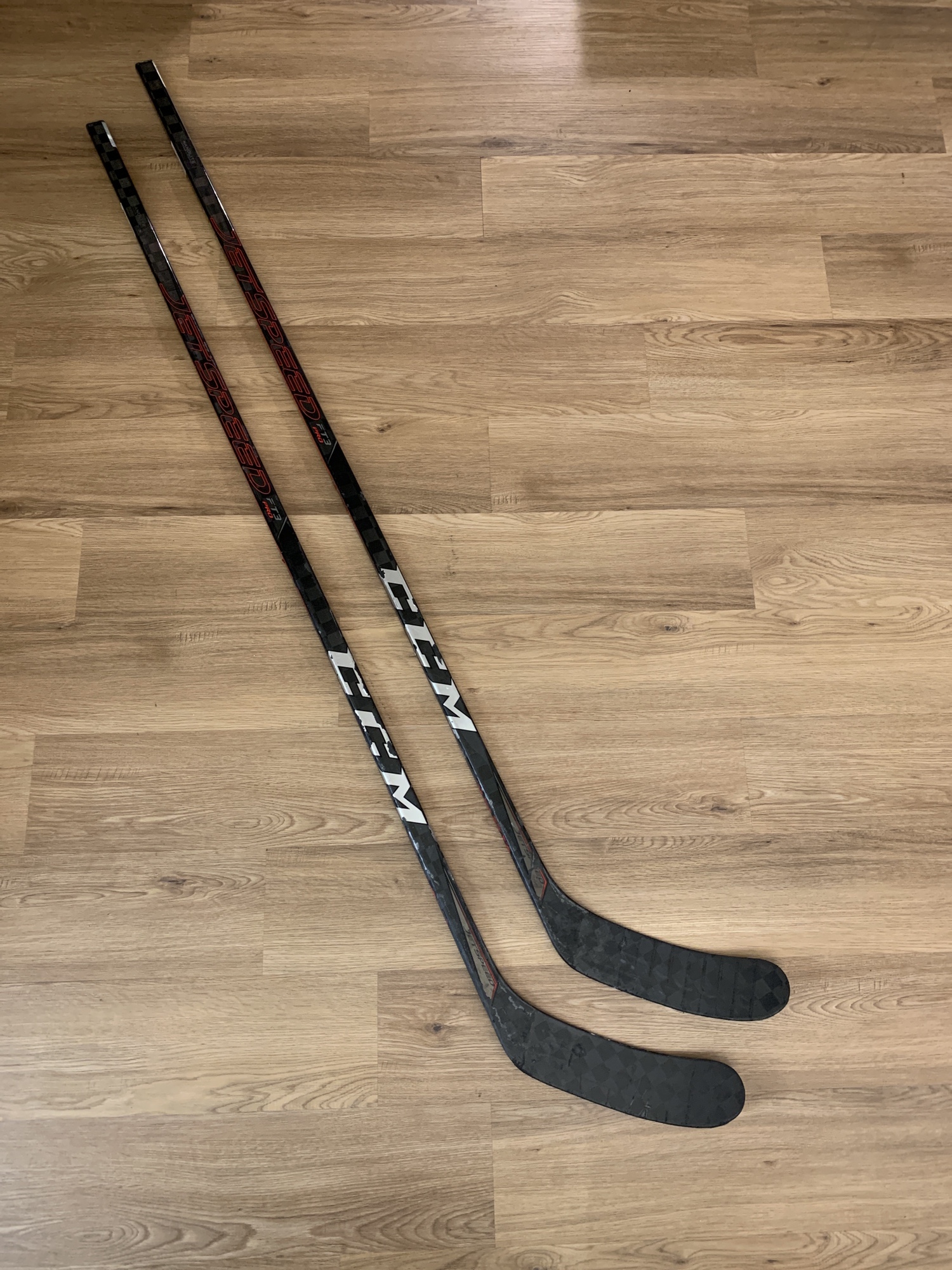 2-Pack Used Pro Stock CCM Jetspeed FT3 Pro Sticks LH 75 Flex P28M Max ...