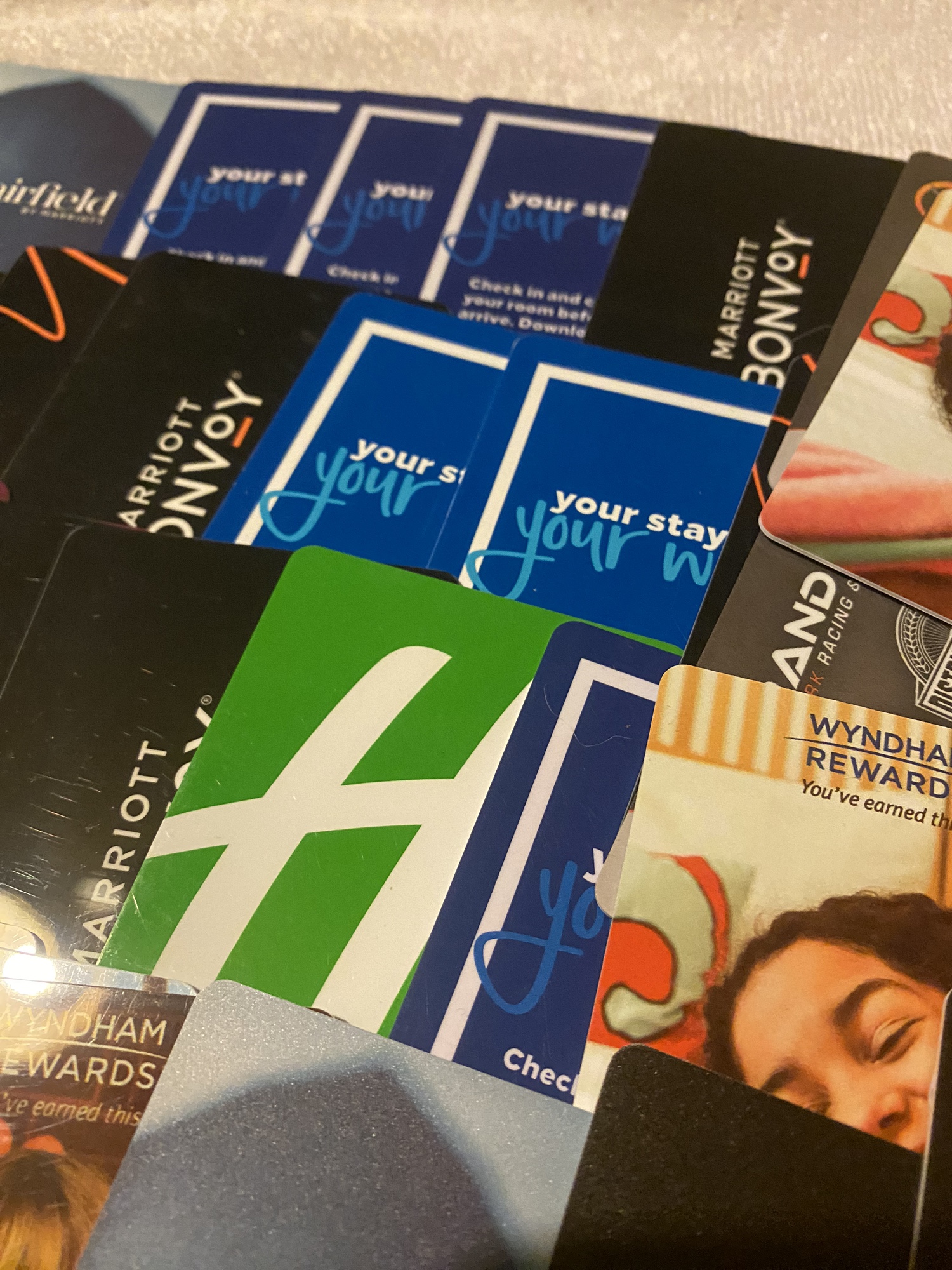30 Hotel Room Key Cards | SidelineSwap
