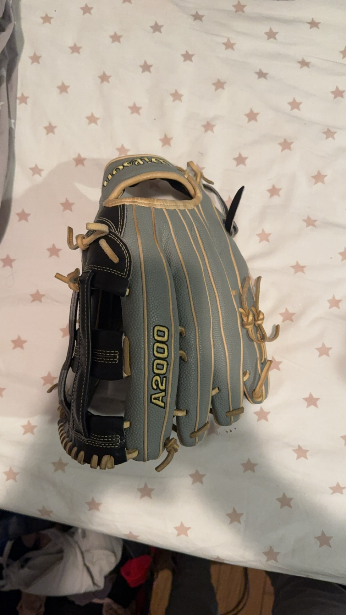 2022 Outfield 12.75" A2000 Baseball Glove | SidelineSwap