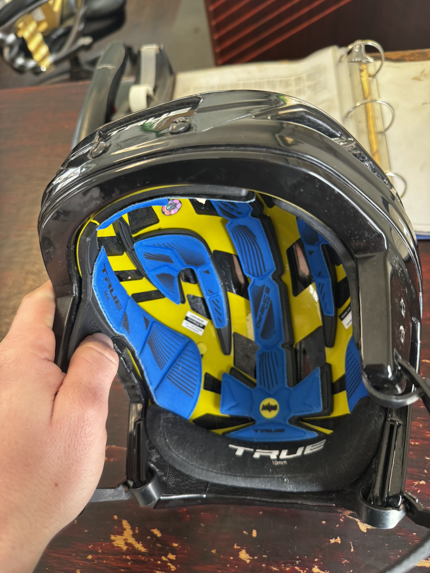 Used Large True Dynamic 9 Helmet | SidelineSwap