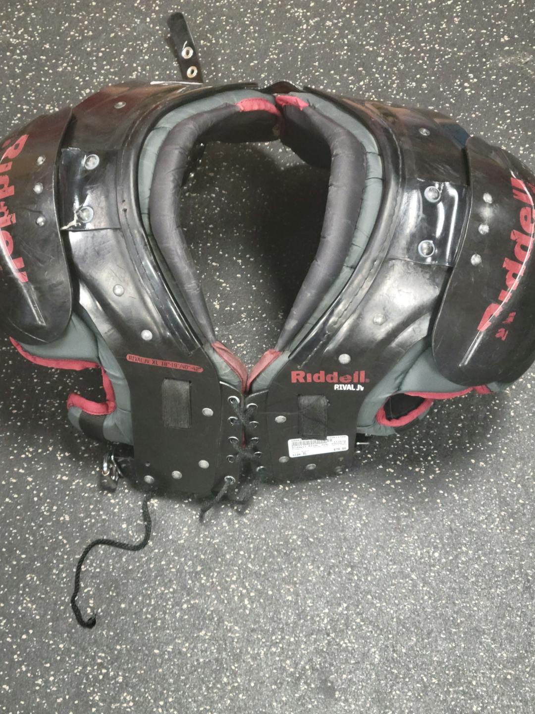 Used Riddell Rival Jvxl Youth Pads Xl Football Shoulder Pads | SidelineSwap