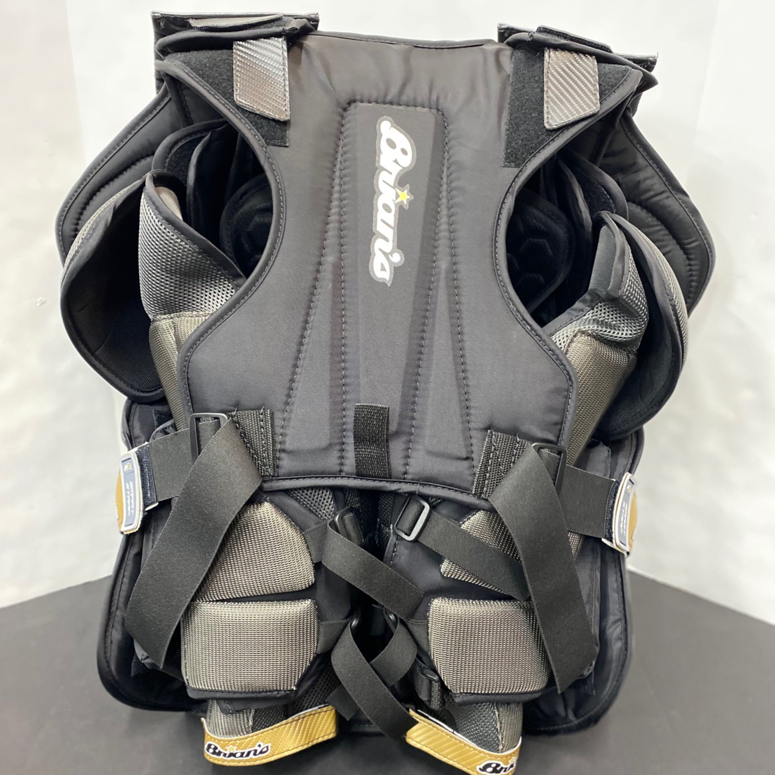 New Medium Brians optik 2 chest protector | SidelineSwap