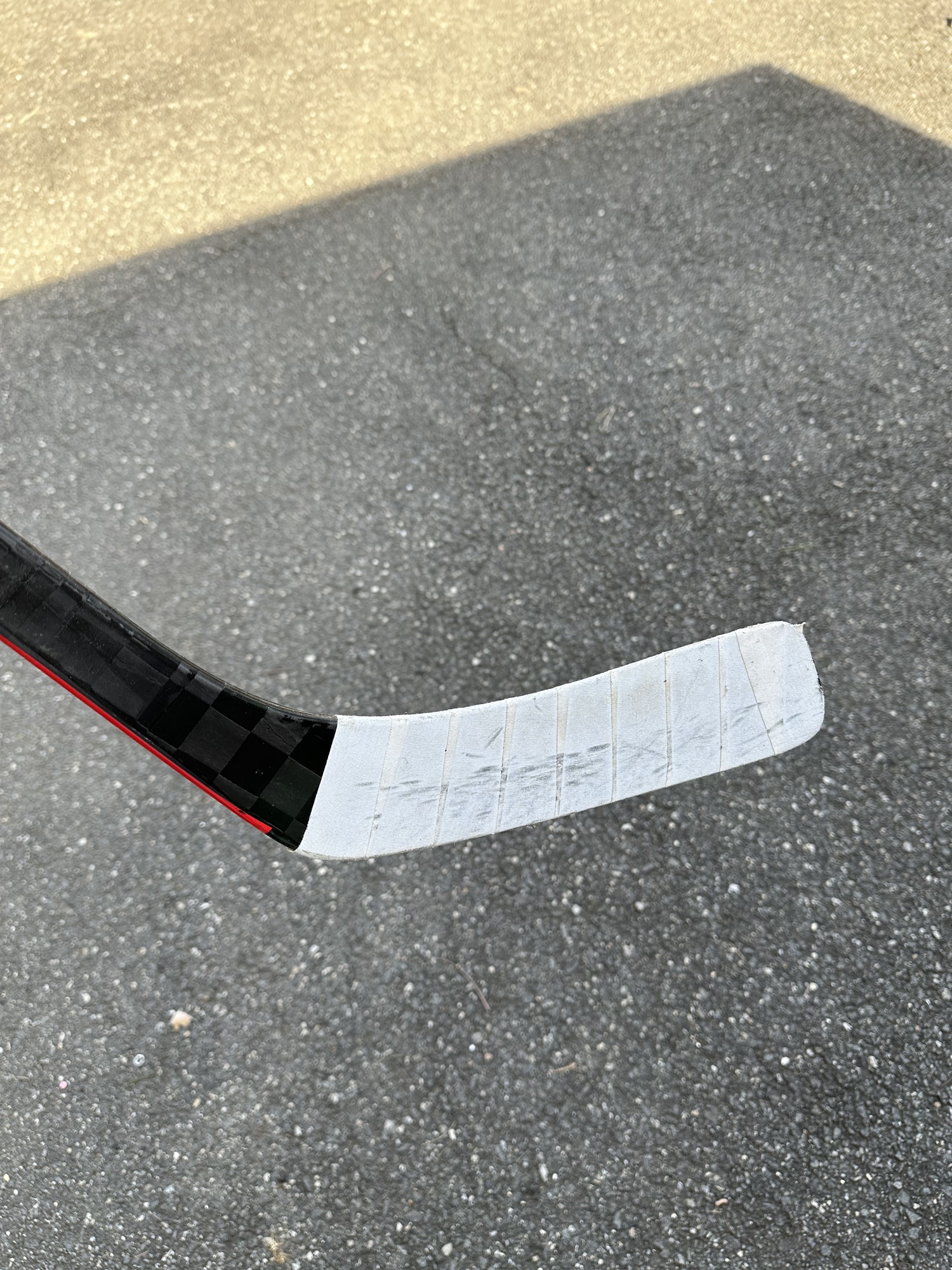 Patrick Kane Curve Senior Left Pro Stock Hockey Stick | SidelineSwap