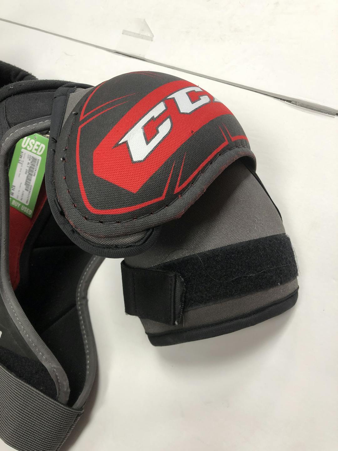 Used Ccm Qlt 250 Lg Hockey Shoulder Pads | SidelineSwap