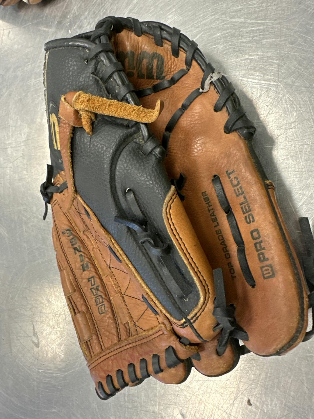 Used Wilson Pro Staff 12 1 2" Fielders Gloves | SidelineSwap