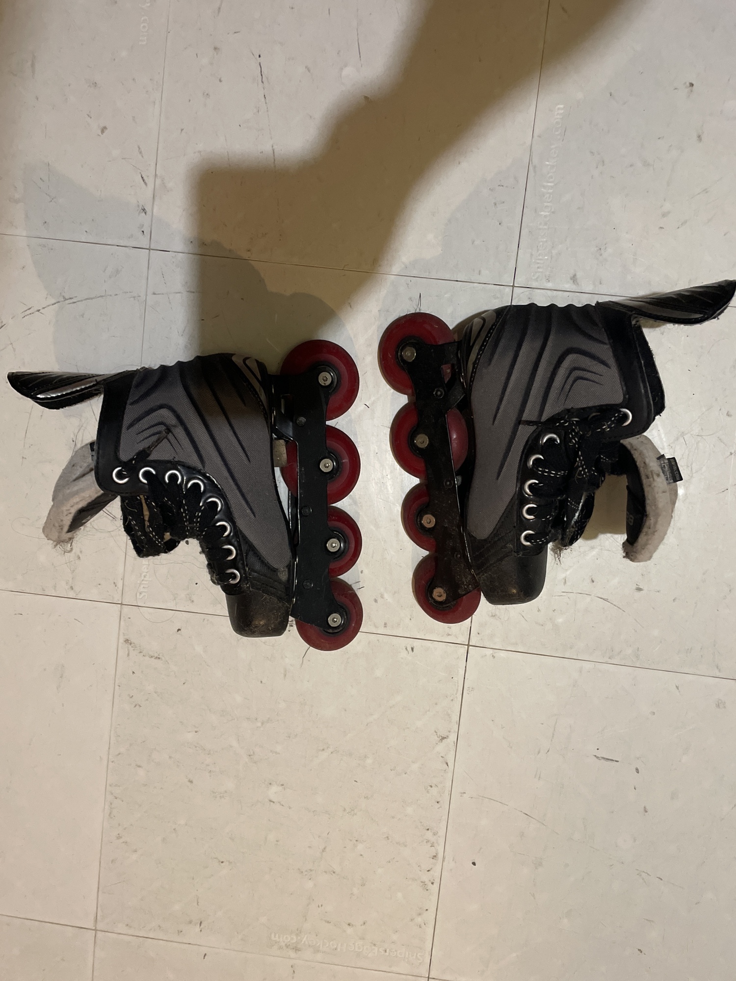 Used Bauer Regular Width Size 1 Vapor xr1 Inline Skates | SidelineSwap
