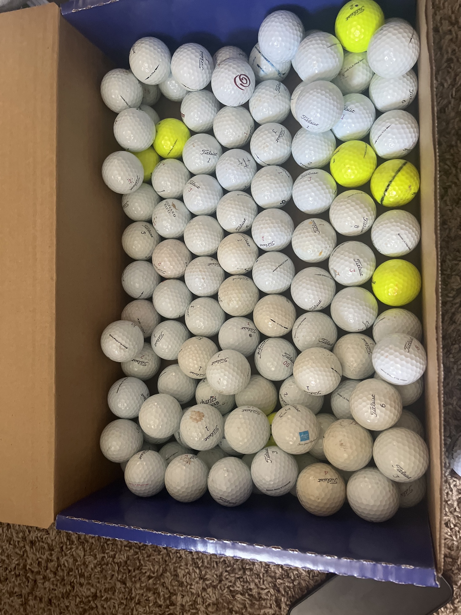 Used Assorted Titleist Pro v1/Pro v1x | SidelineSwap