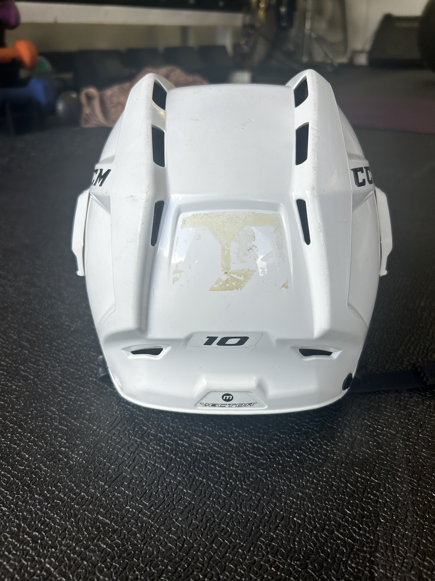 Used Medium CCM Vector V10 Helmet | SidelineSwap