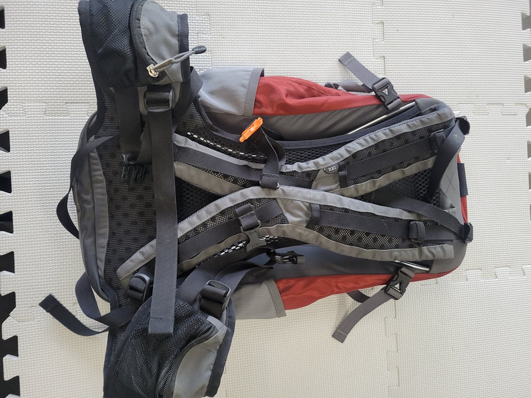 Used Rei Venturi 30 Camping And Climbing Backpacks | SidelineSwap