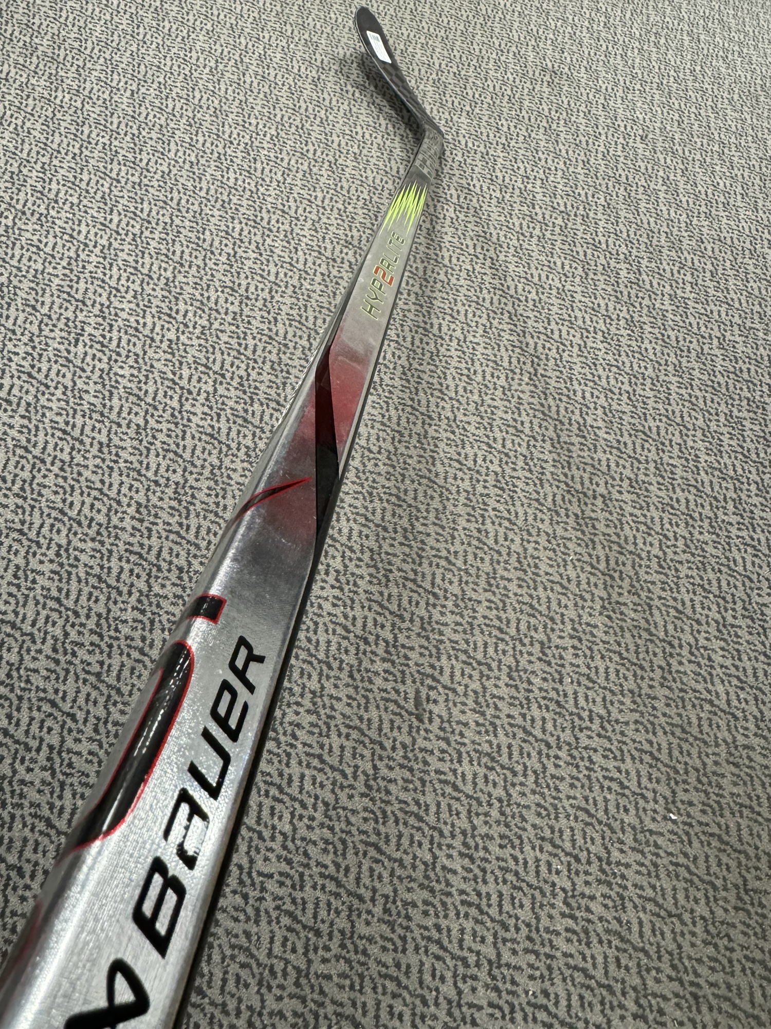 Bauer Hyperlite 2 P28 curve 65 flex left hand stick | SidelineSwap