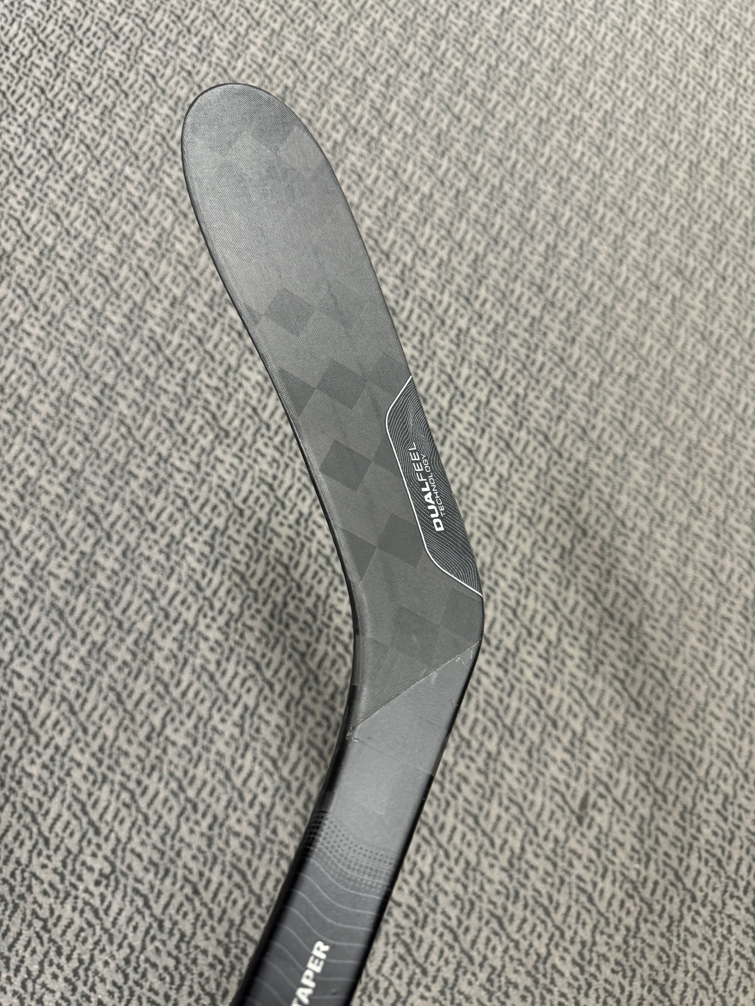 CCM Trigger 8 Pro 75 flex P28 curve left hand stick | SidelineSwap