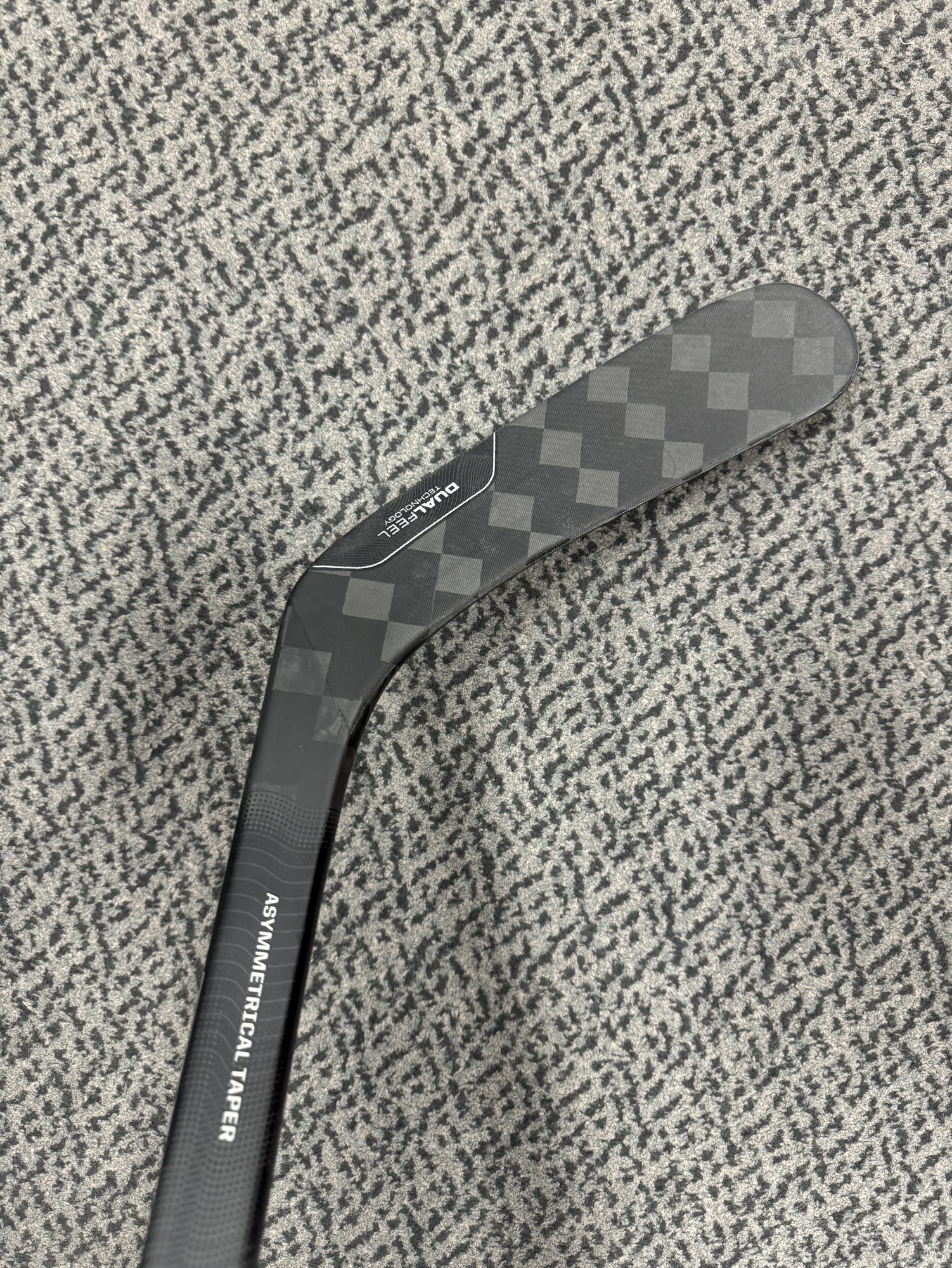 CCM Chrome Trigger 8 Pro 75 flex P29 curve right hand stick | SidelineSwap