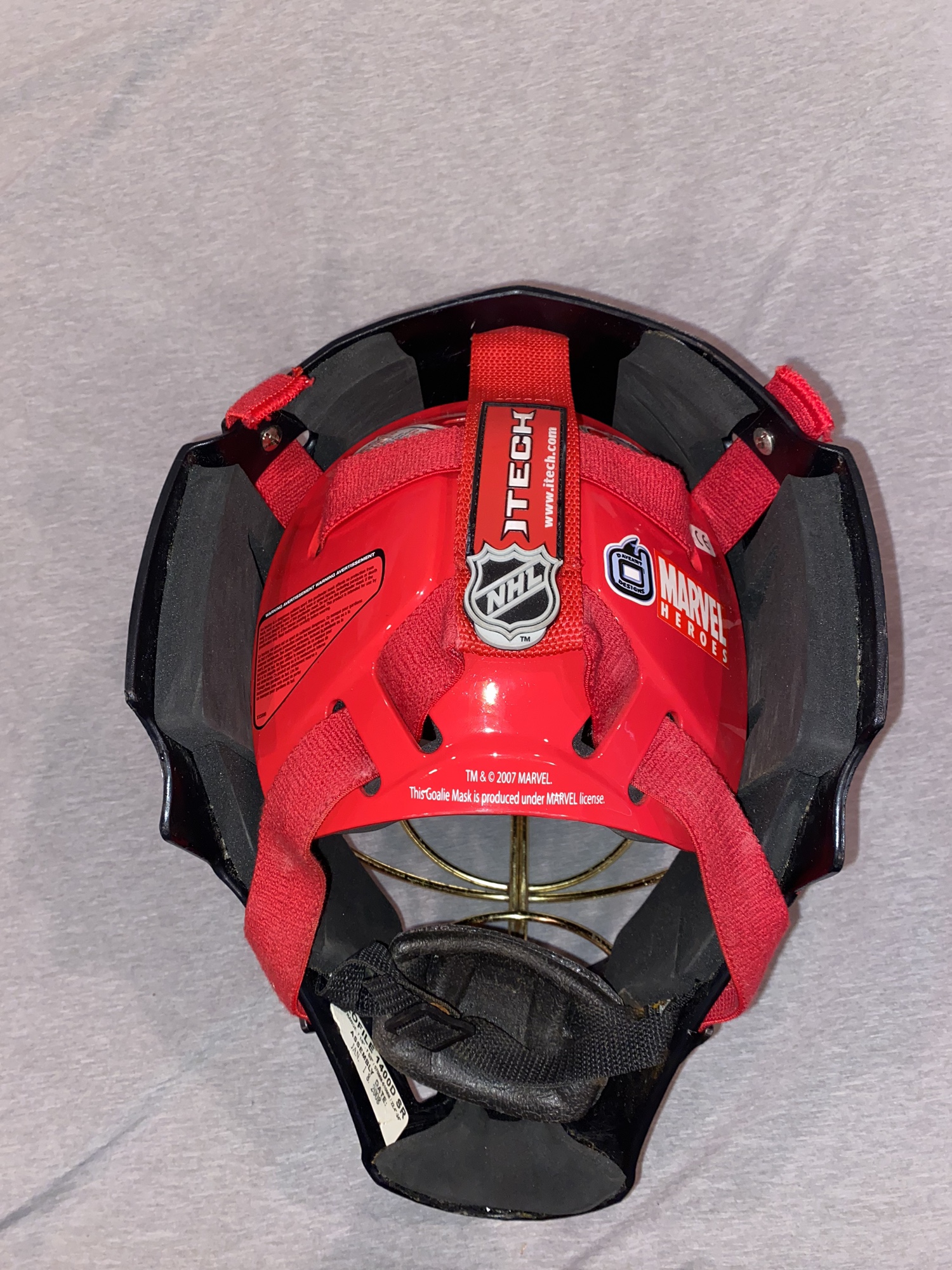 Used Itech 1400 Marvel Hero Iron Man Goalie Mask- Senior | SidelineSwap