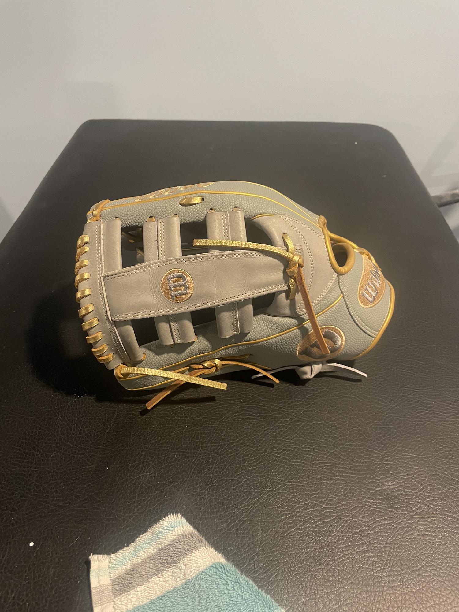 LHT 13” Wilson a2000 | SidelineSwap