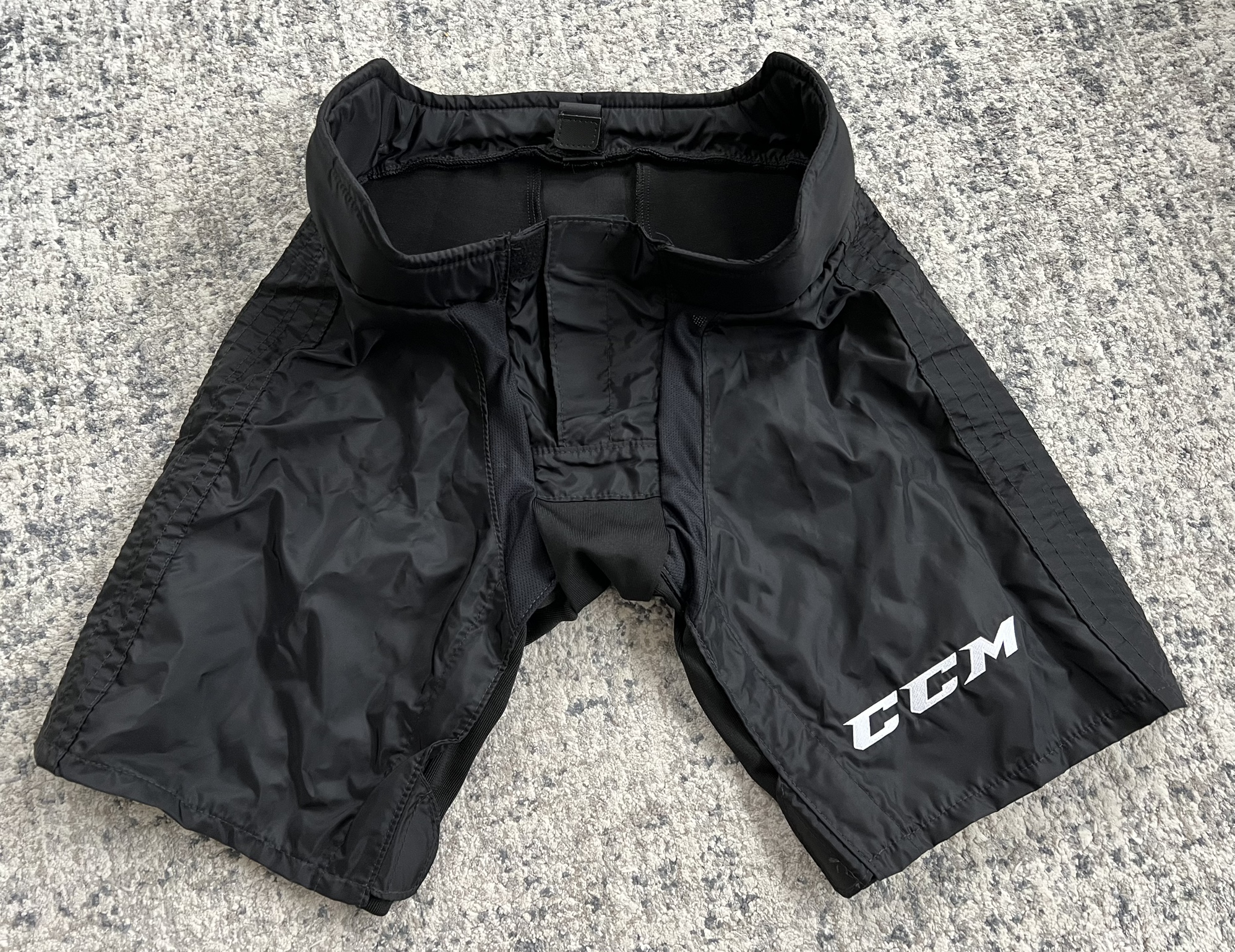 Black New Large CCM Pro Stock PP9K Pant Shell | SidelineSwap