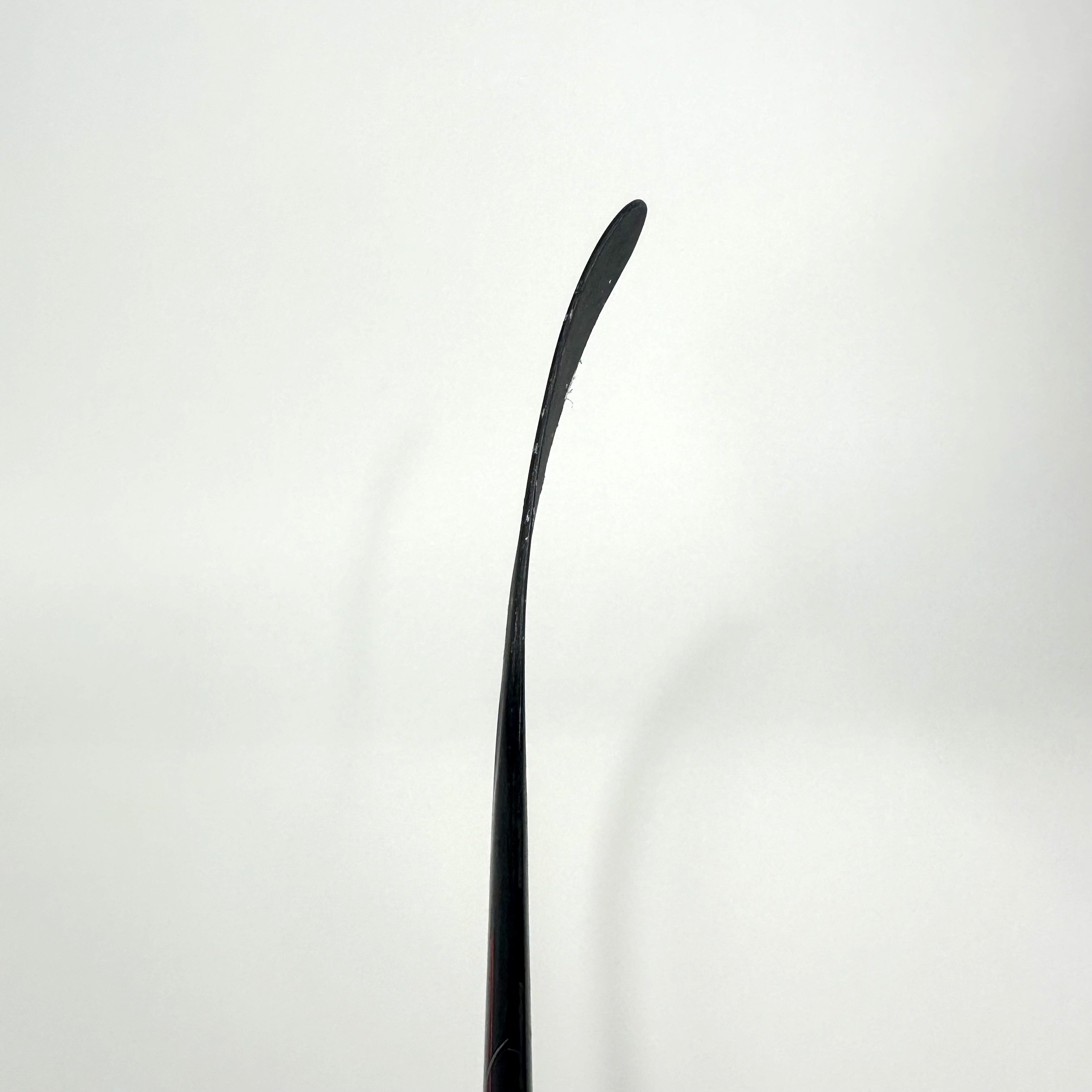 Used Left Red Bauer Vapor Hyperlite 2 | P28 Curve 70 Flex Grip | G66 ...