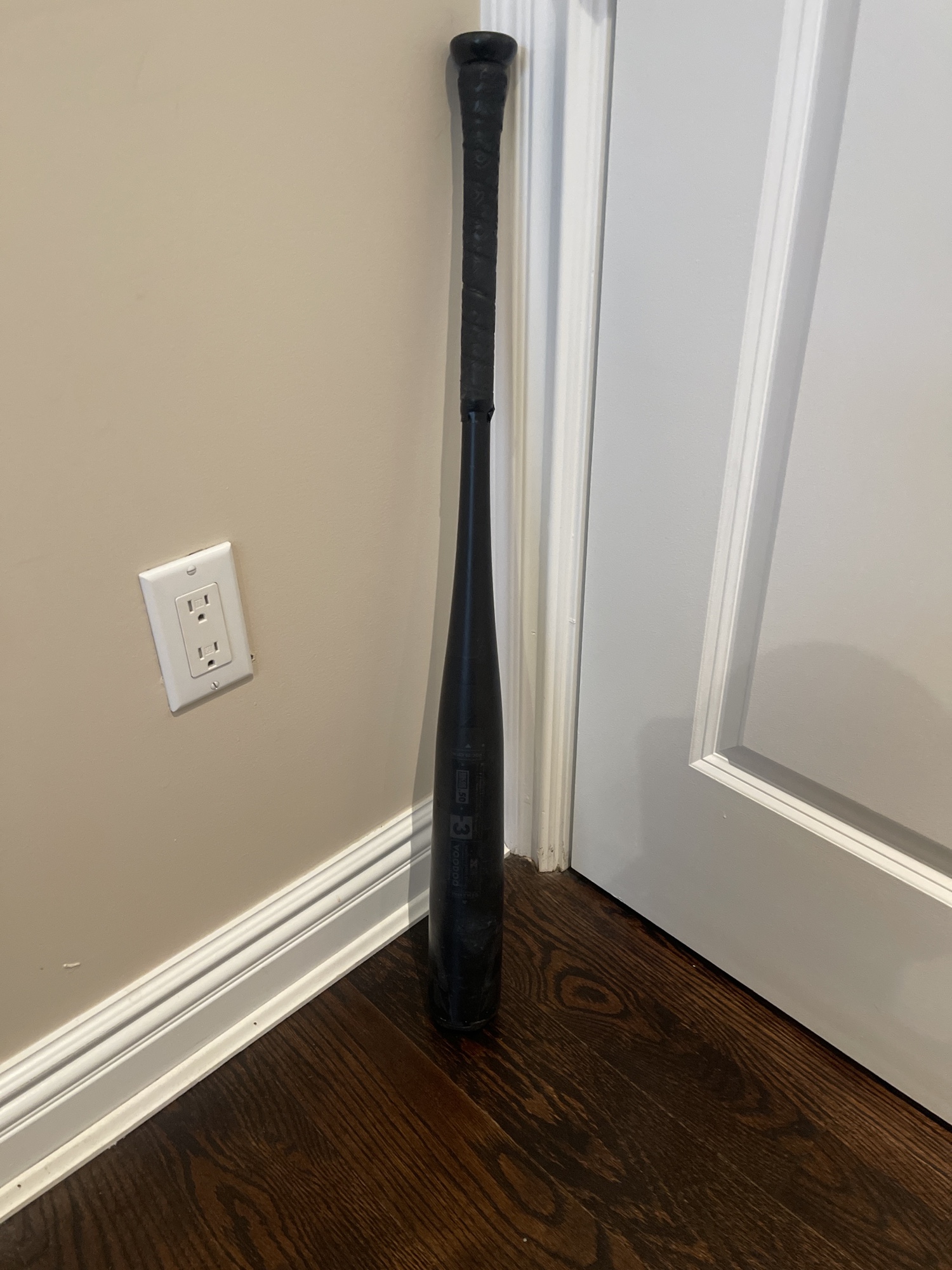 Demarini custom stealth edition Voodoo 1 bat | SidelineSwap