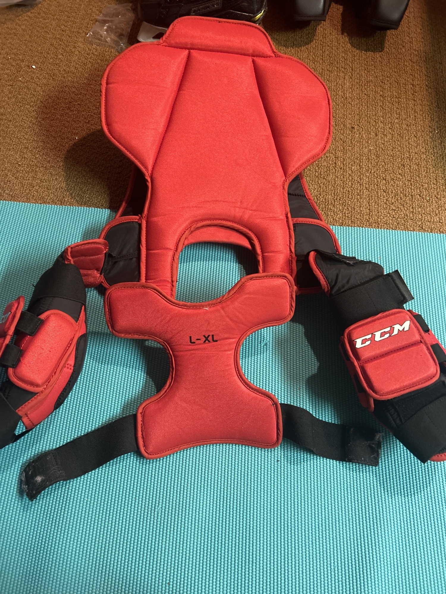 Used Large/Extra Large CCM Y flex Goalie Chest Protector | SidelineSwap