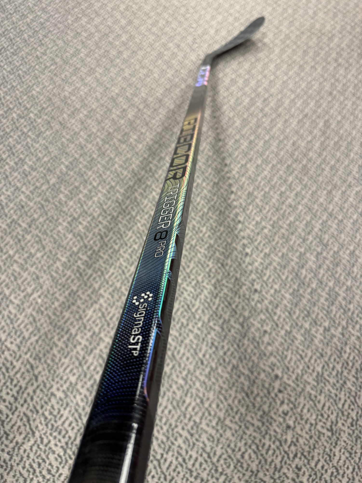 CCM Chrome Trigger 8 Pro 75 flex P28 curve right hand stick | SidelineSwap