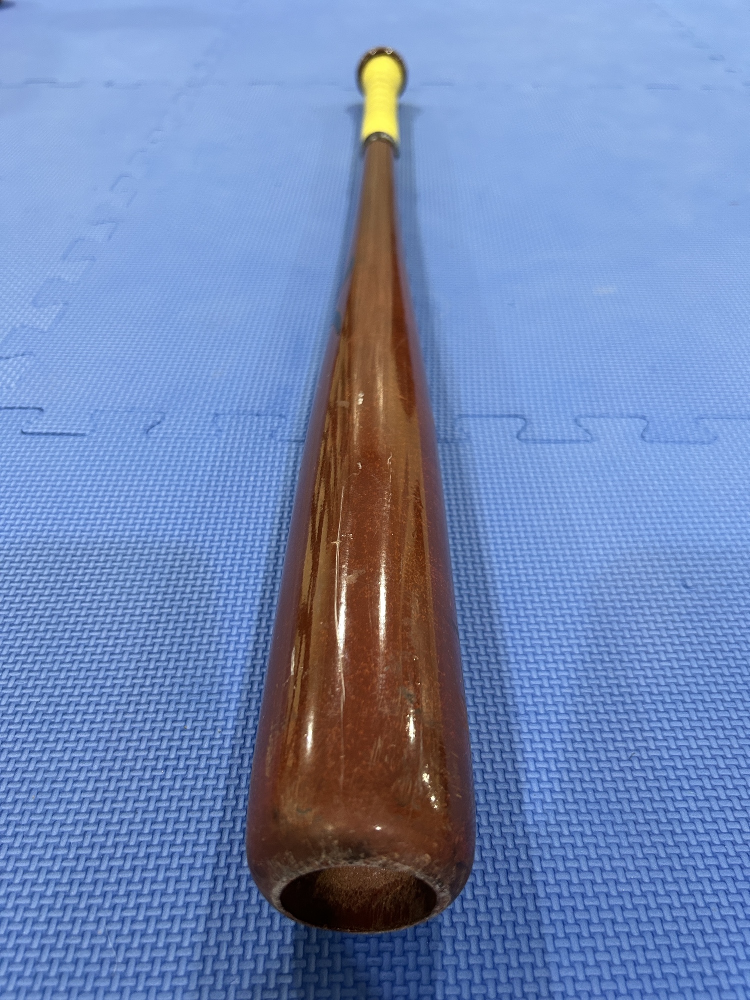 Victus V-Cut Maple 31" V-Cut Bat | SidelineSwap