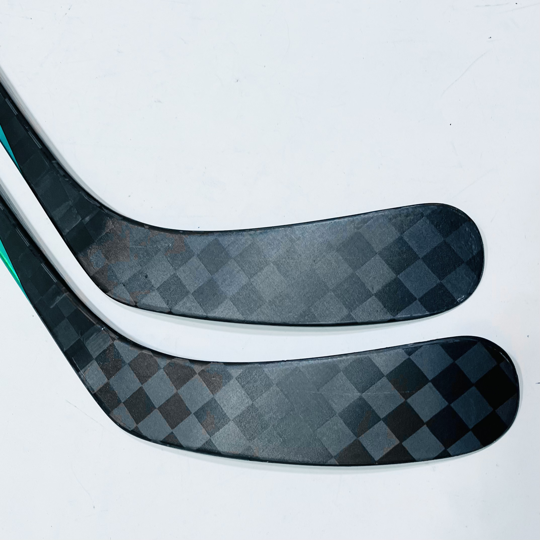 2 Pack Custom Green Bauer Nexus SYNC (2N Pro Build) Hockey Stick-RH-82 ...