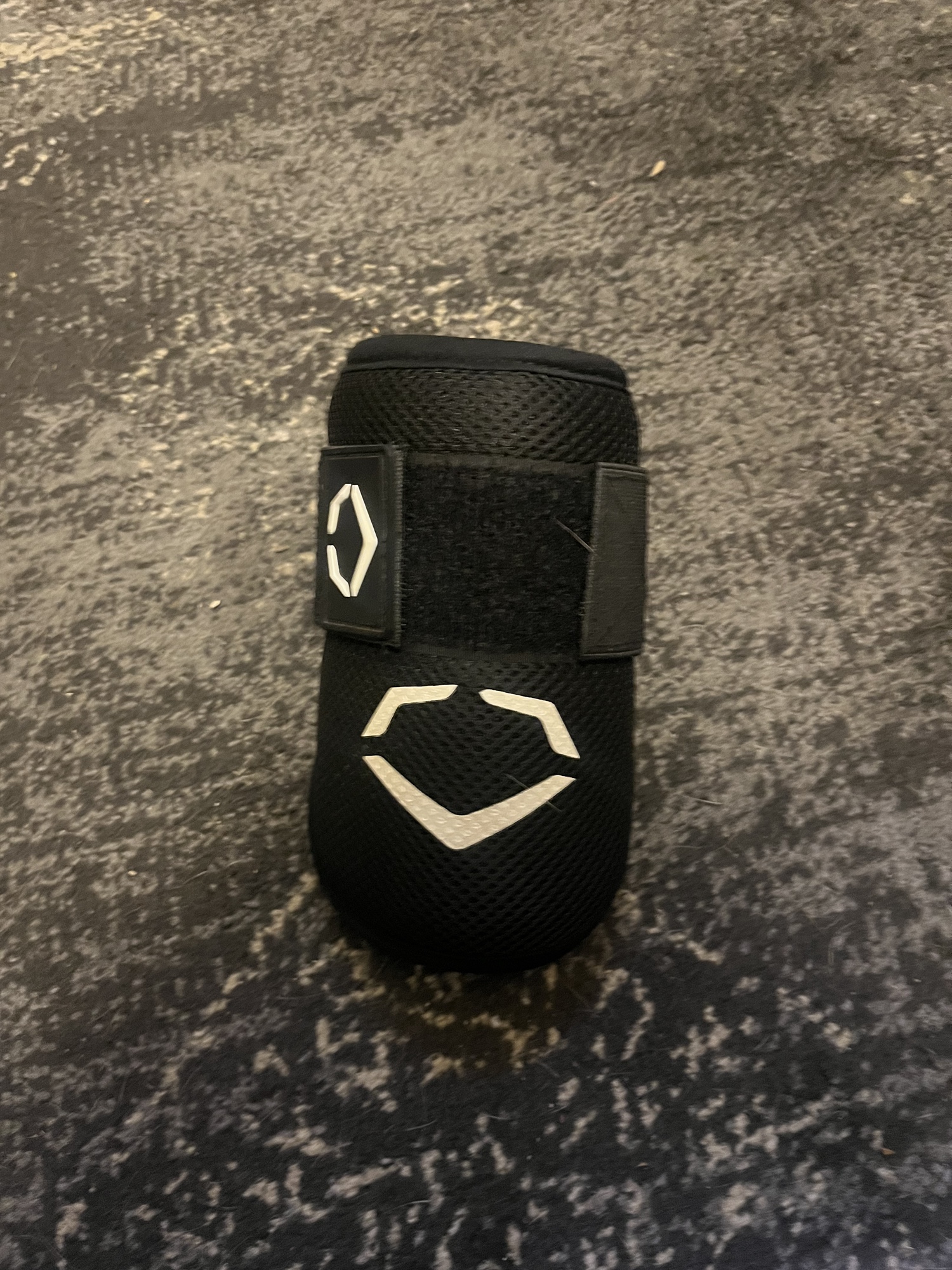 Evoshield elbow guard | SidelineSwap
