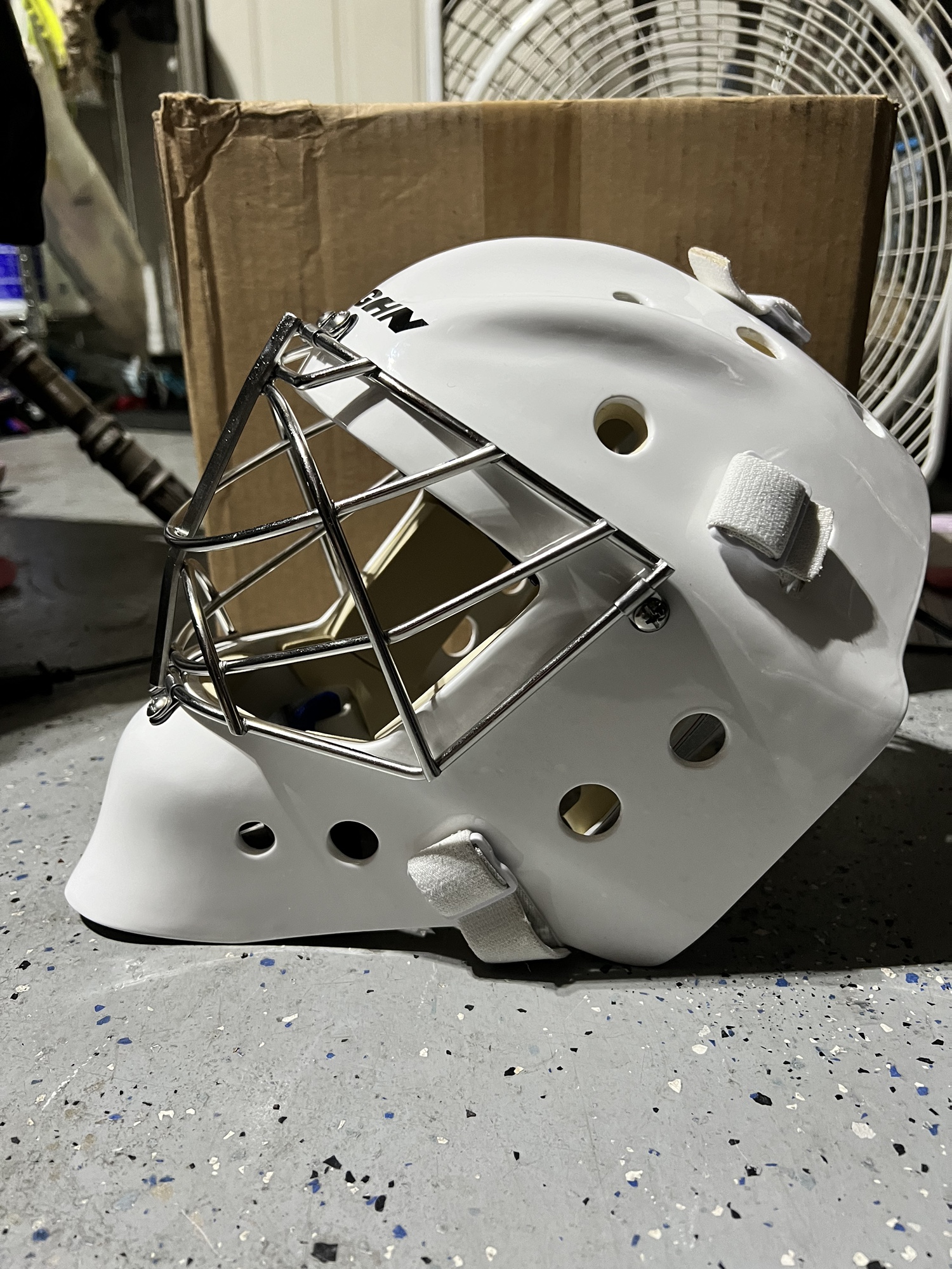 Vaughn VM Pro’s choice mask | SidelineSwap