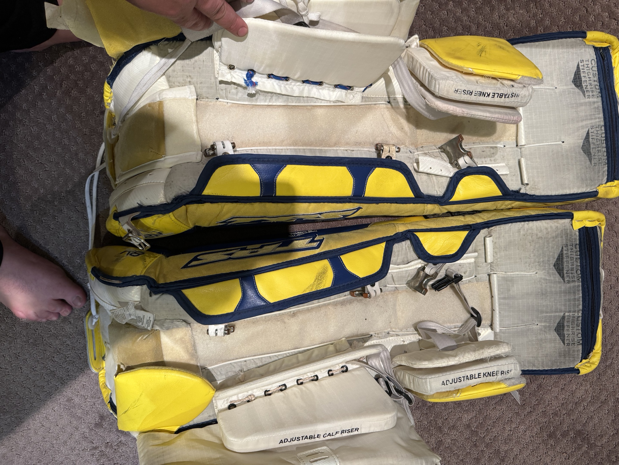 TPS RESPONSE R8 goalie set | SidelineSwap