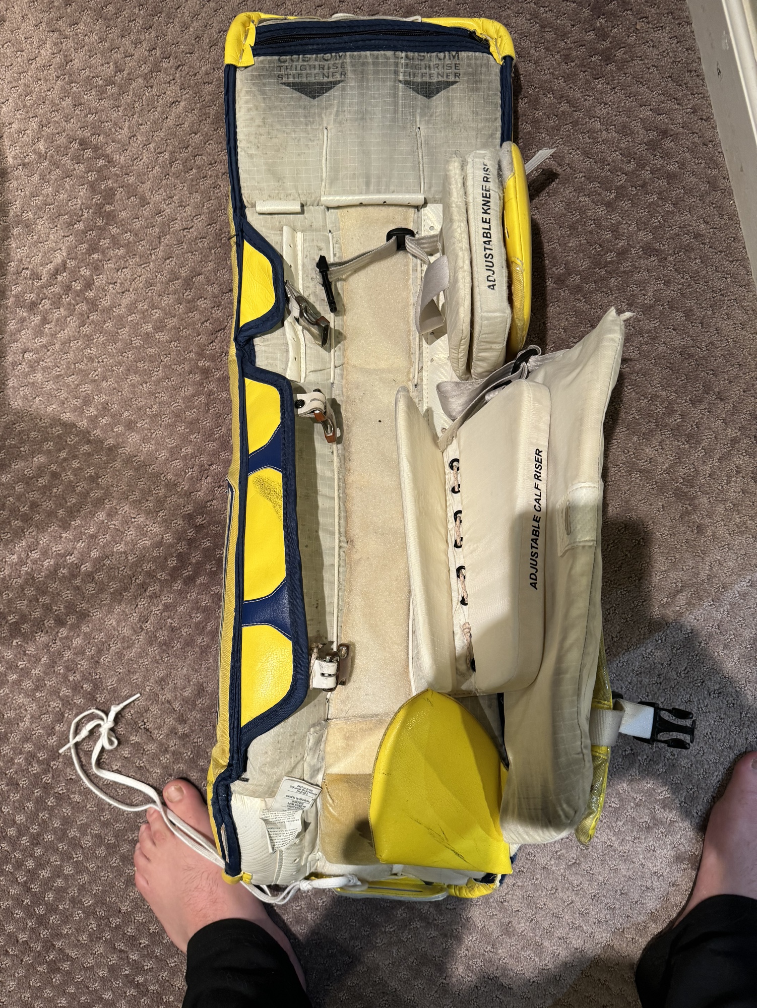 TPS RESPONSE R8 goalie set | SidelineSwap