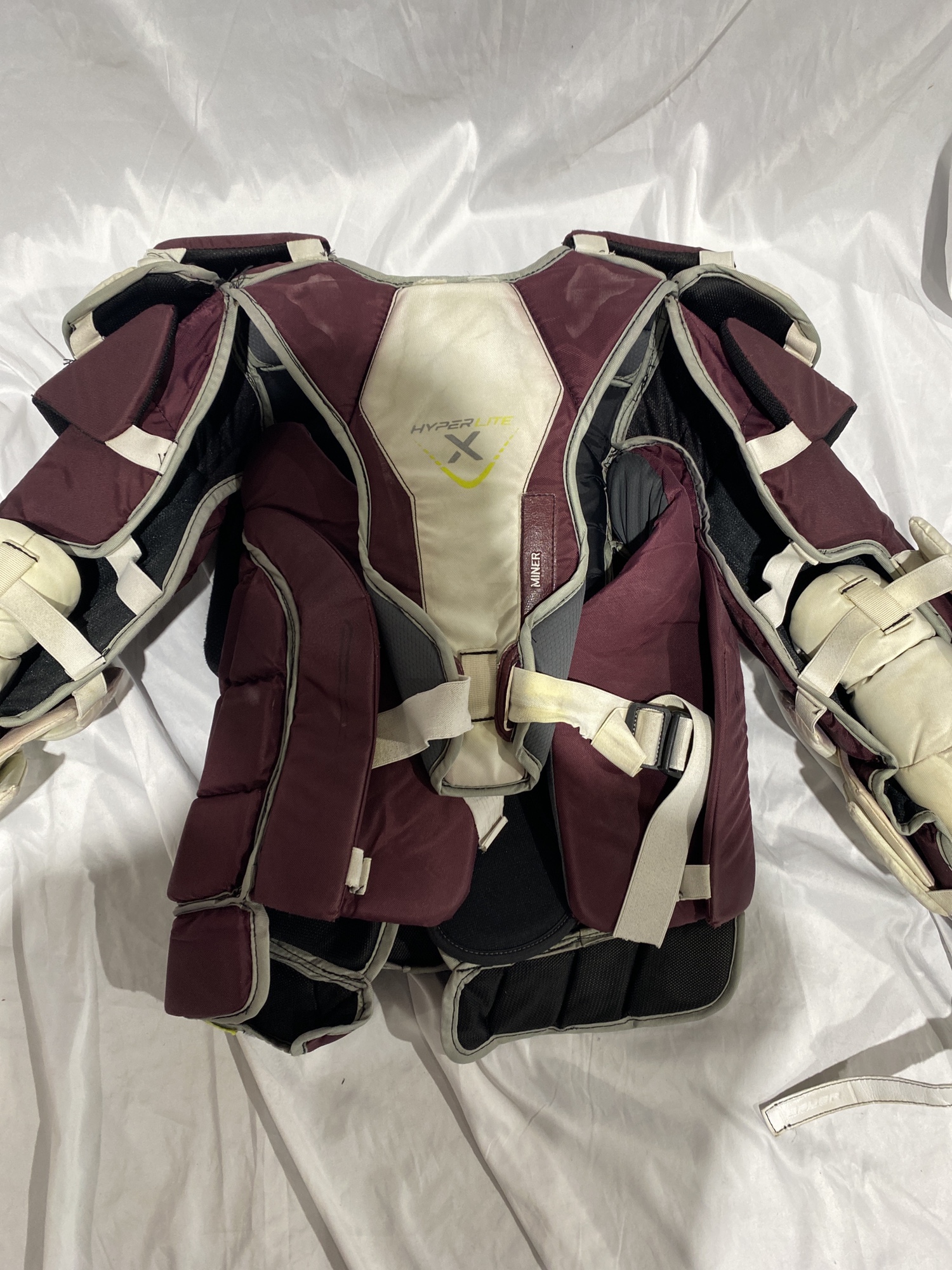 Large Bauer Hyperlite 2 Goalie Chest Protector Colorado Avalanche Miner ...