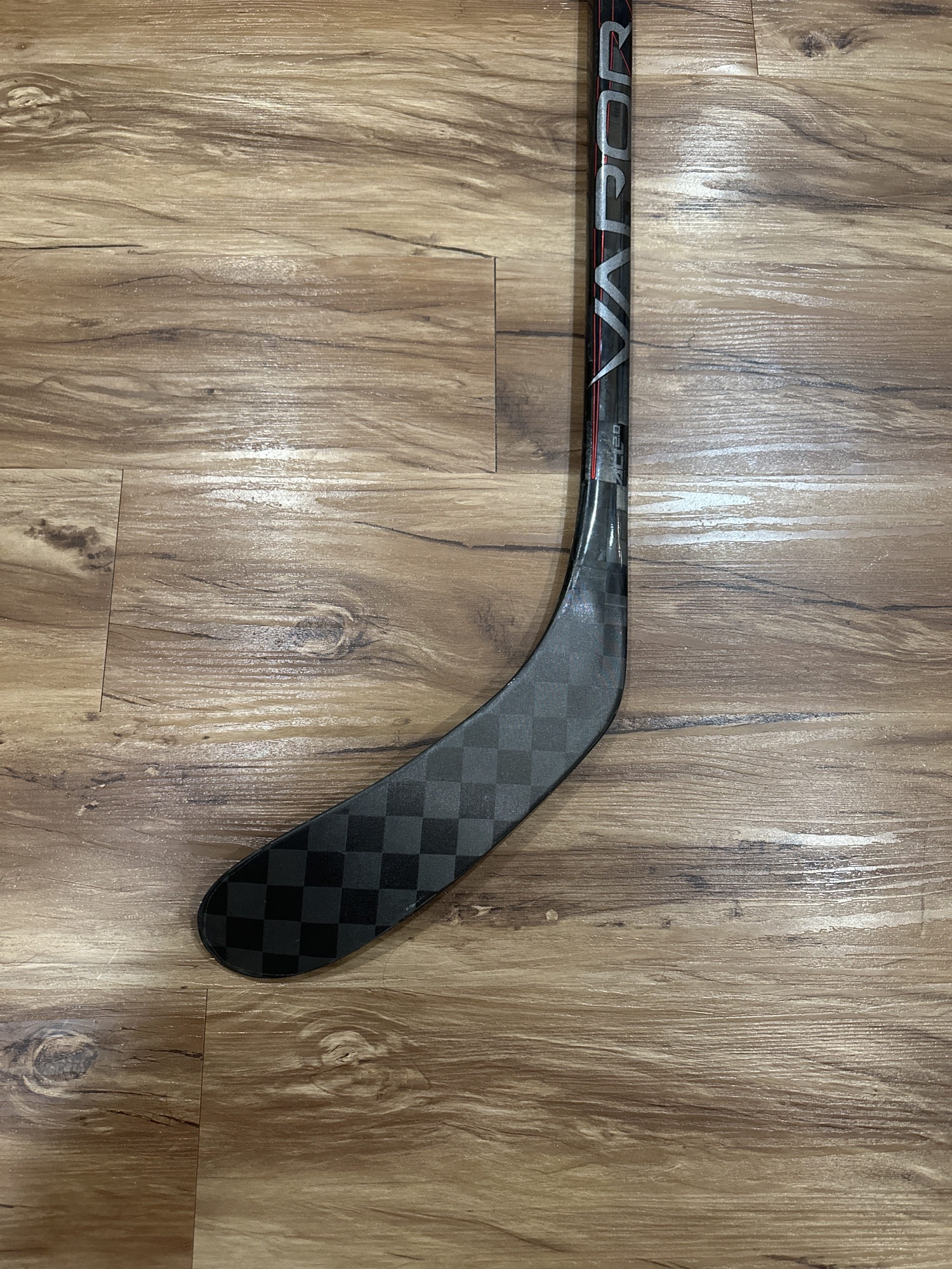 Hyperlight 2 hockey stick (P28) (77 flex) | SidelineSwap