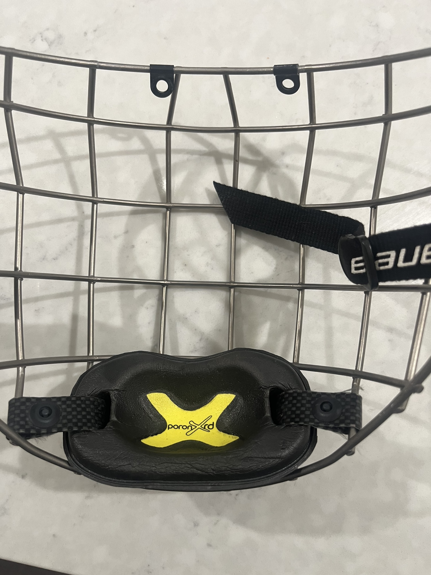 Like New Medium Bauer Re-Akt Cage Full Cage Profile iii | SidelineSwap