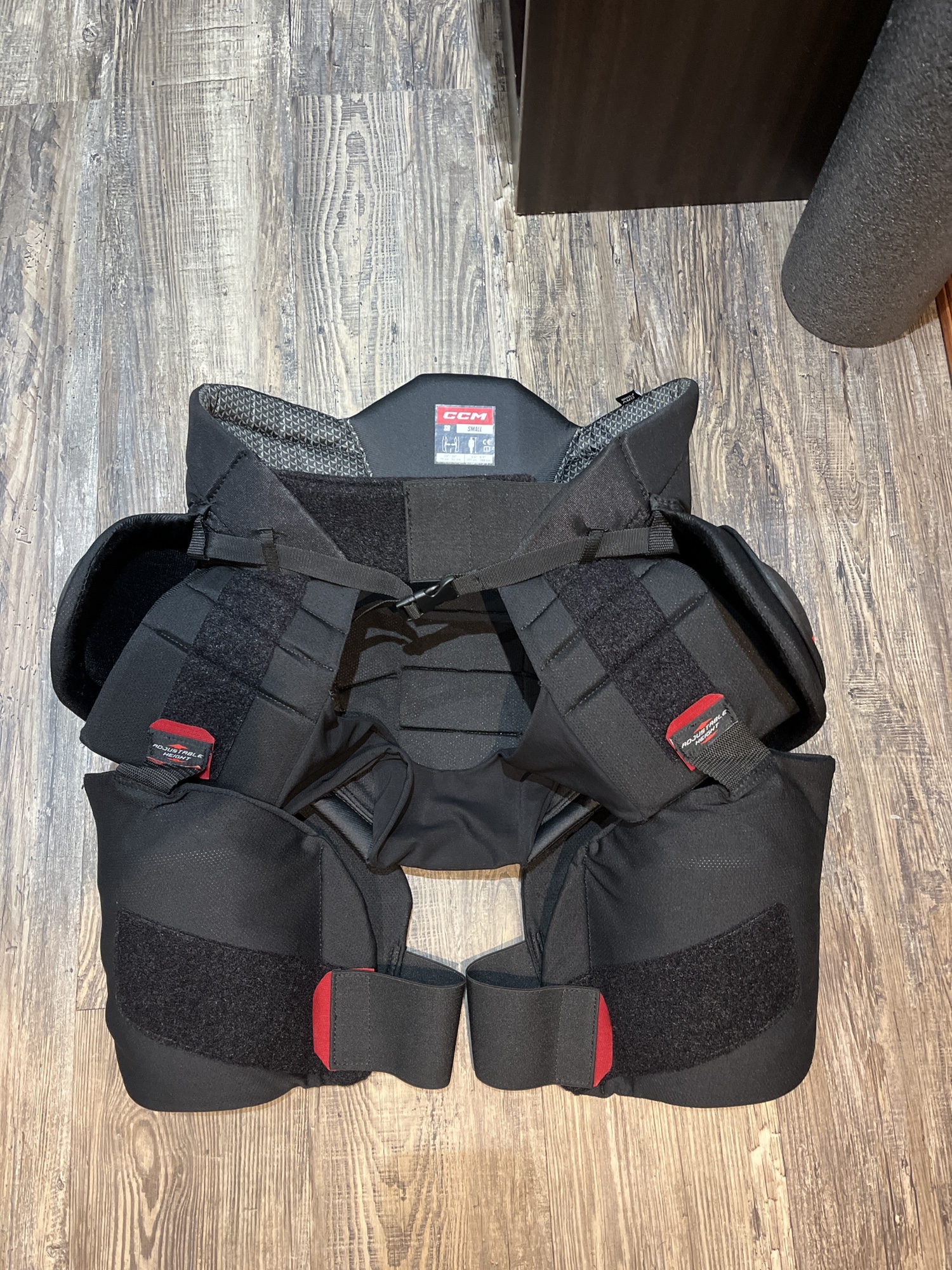 New Senior Small CCM JetSpeed Girdle | SidelineSwap