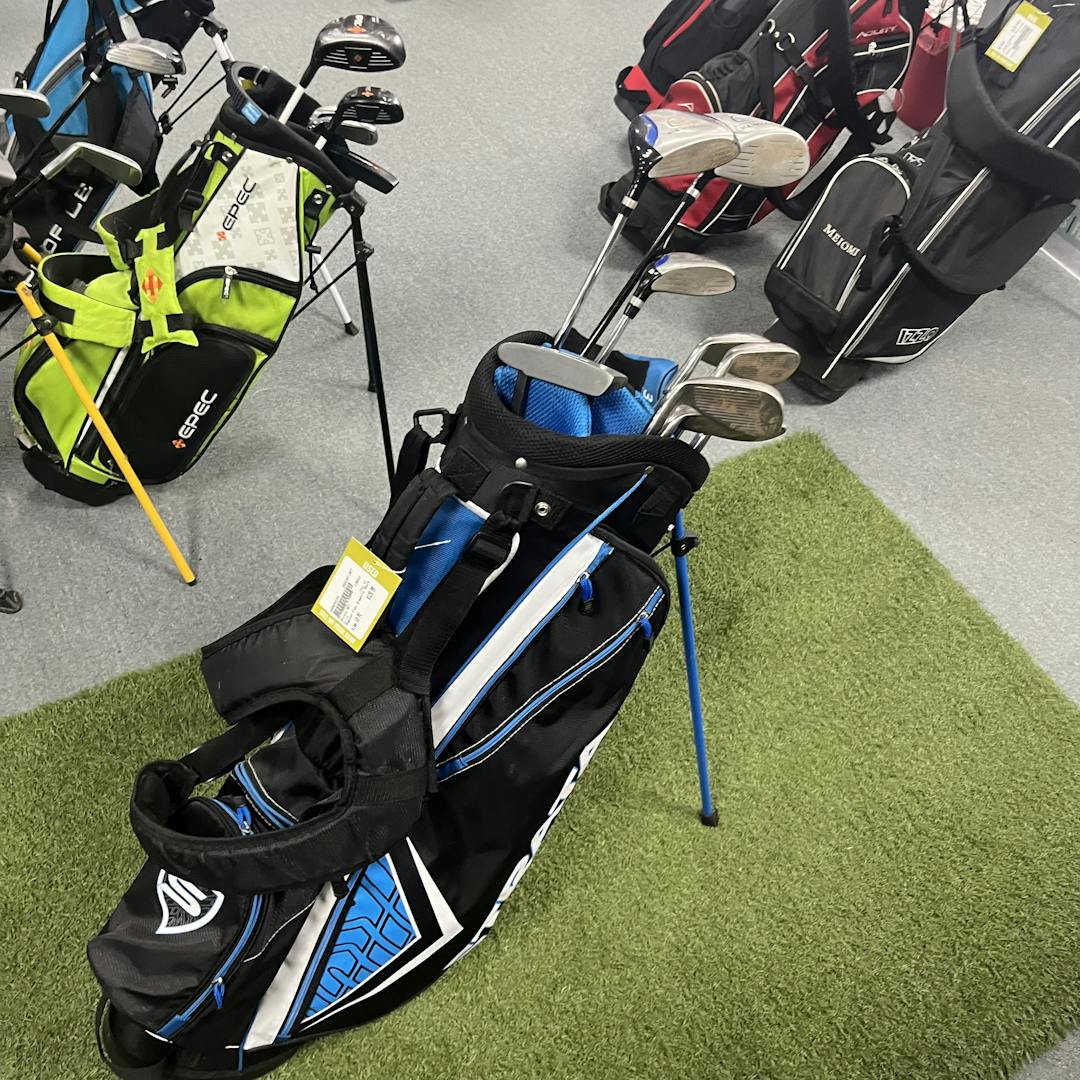 Used Strata Set 10 Piece Regular Flex Graphite Shaft Men's Package Sets ...