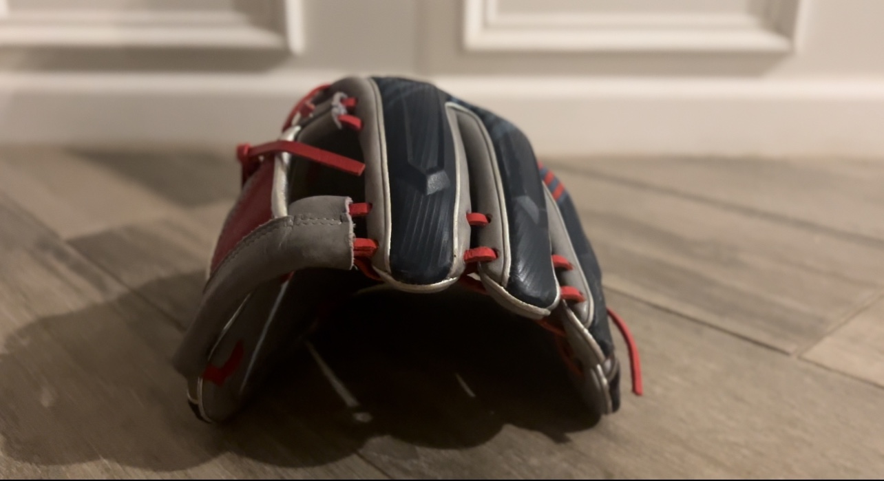 New Infield 11.5" REV1X Baseball Glove | SidelineSwap