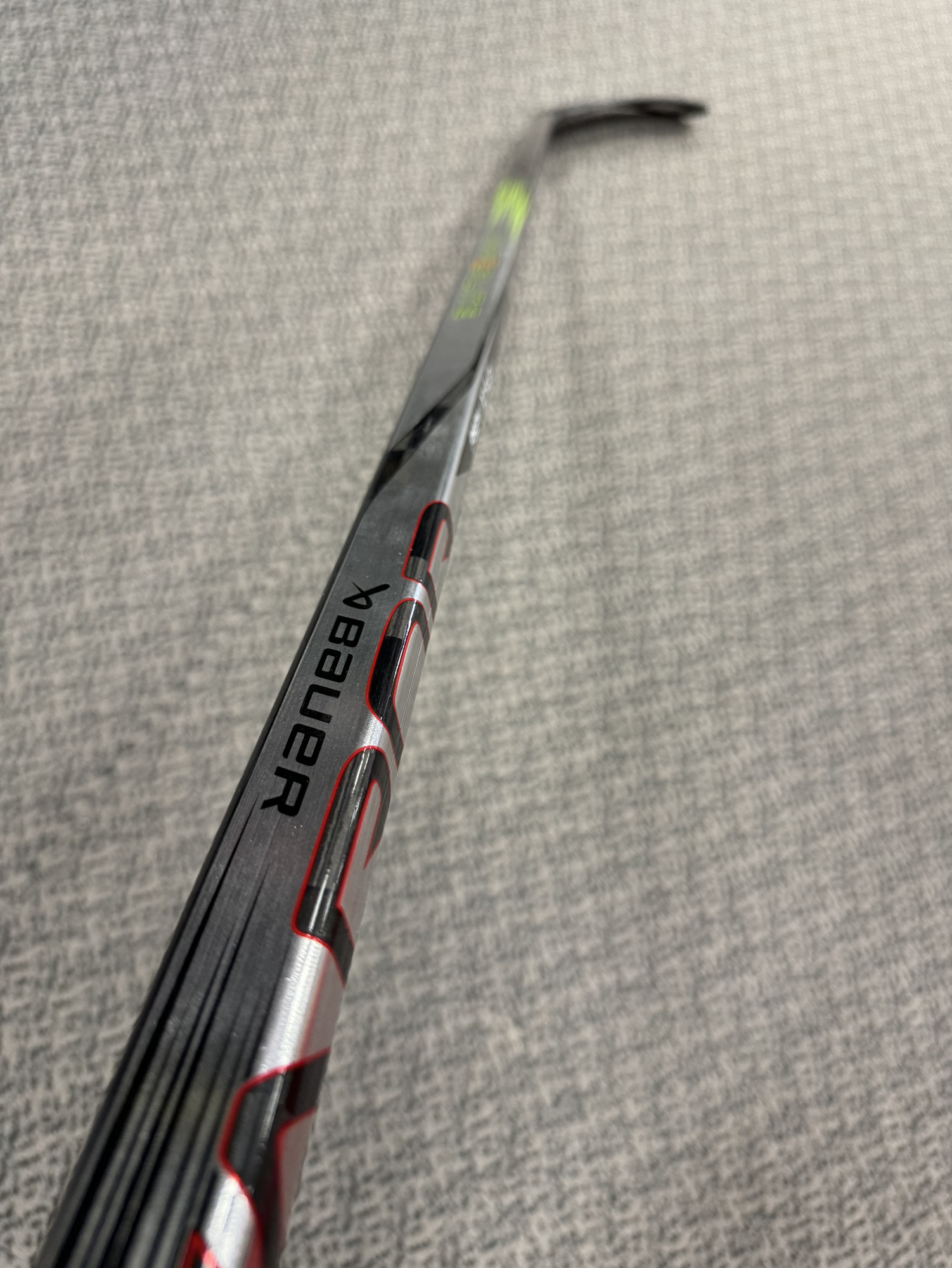 Bauer Hyperlite 2 70 flex P92M left hand stick | SidelineSwap