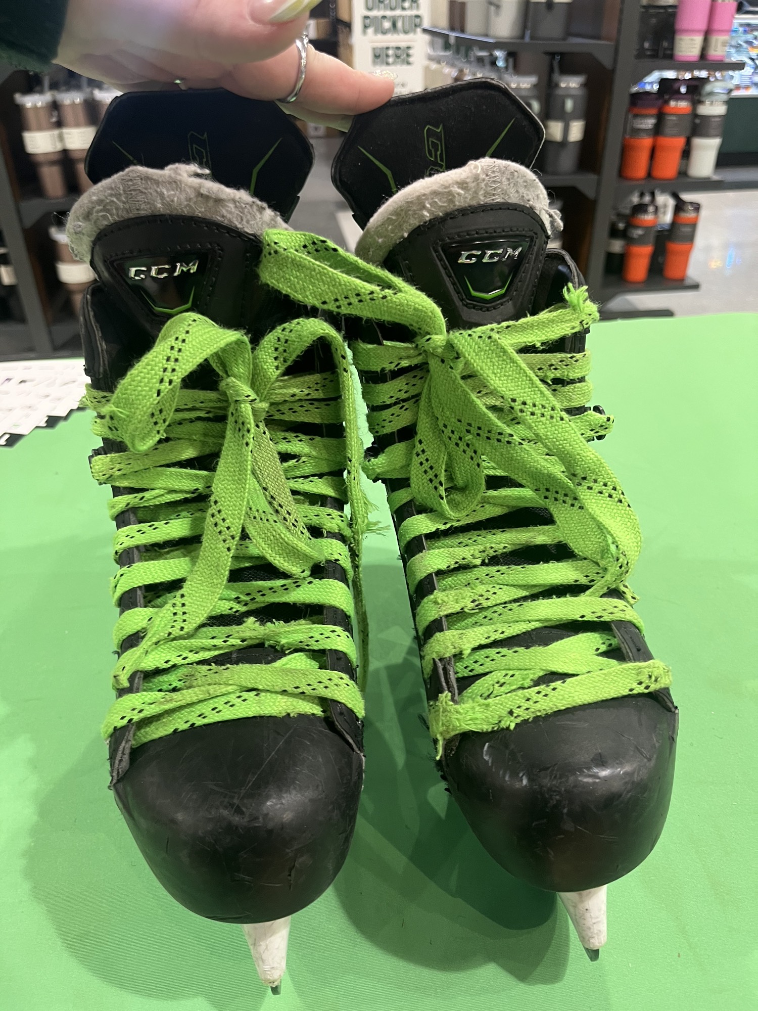 Used Intermediate CCM RibCor 50K Hockey Skates Regular Width Size 5 ...