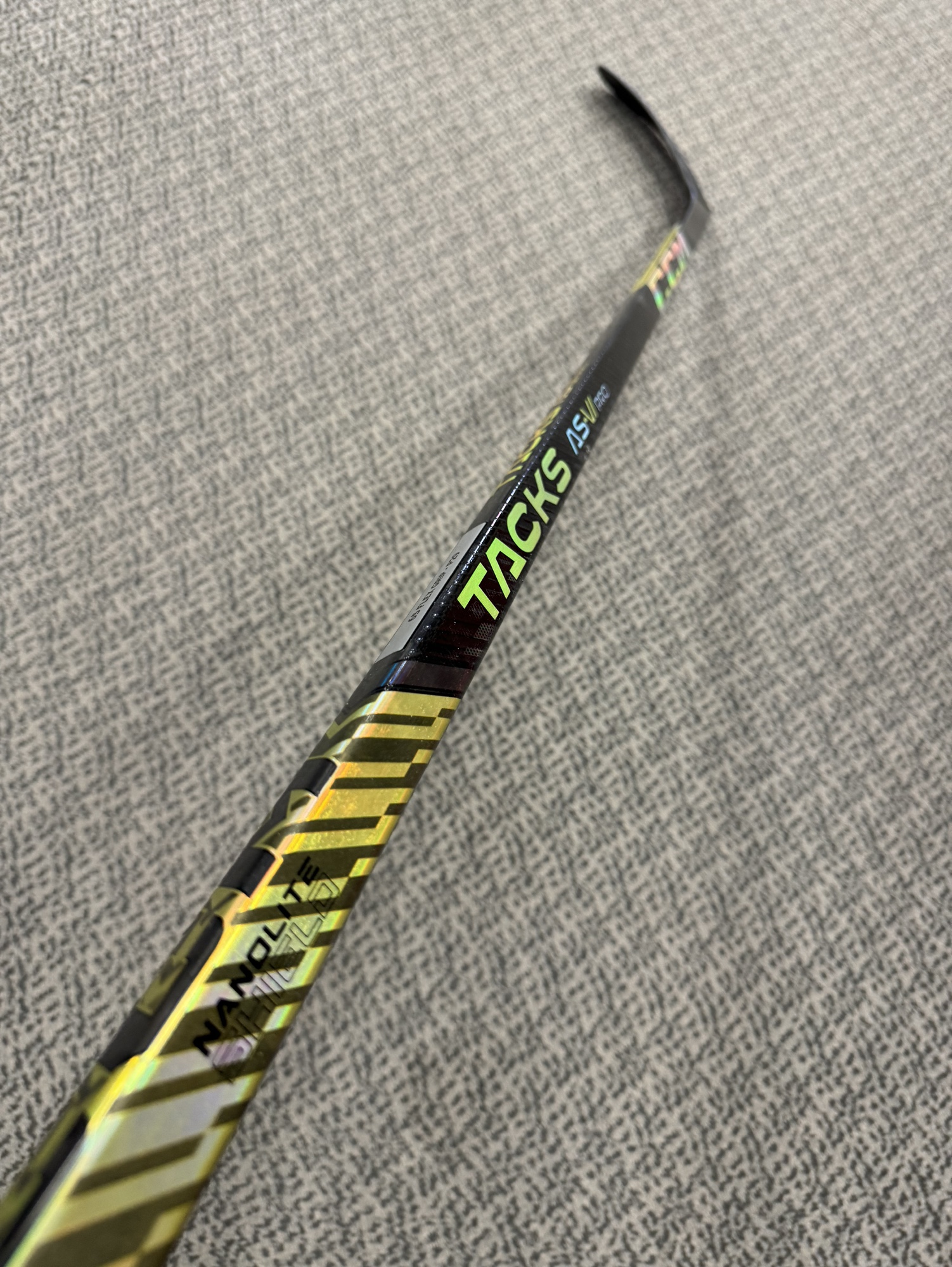 CCM Tacks AS-VI Pro 65 flex P29 curve right hand stick | SidelineSwap