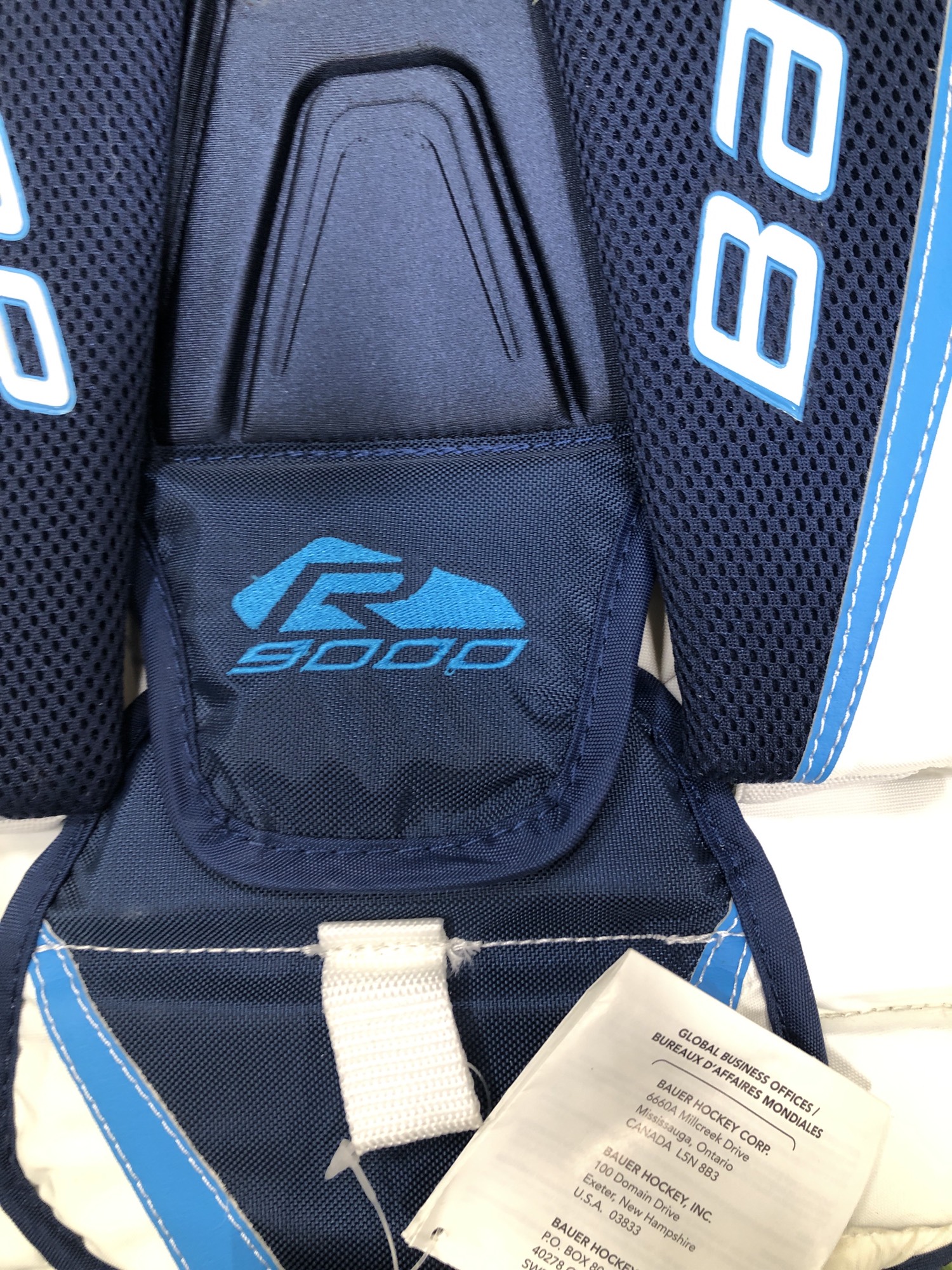 New Senior Medium Bauer Reactor 9000 Goalie Chest Protector | SidelineSwap