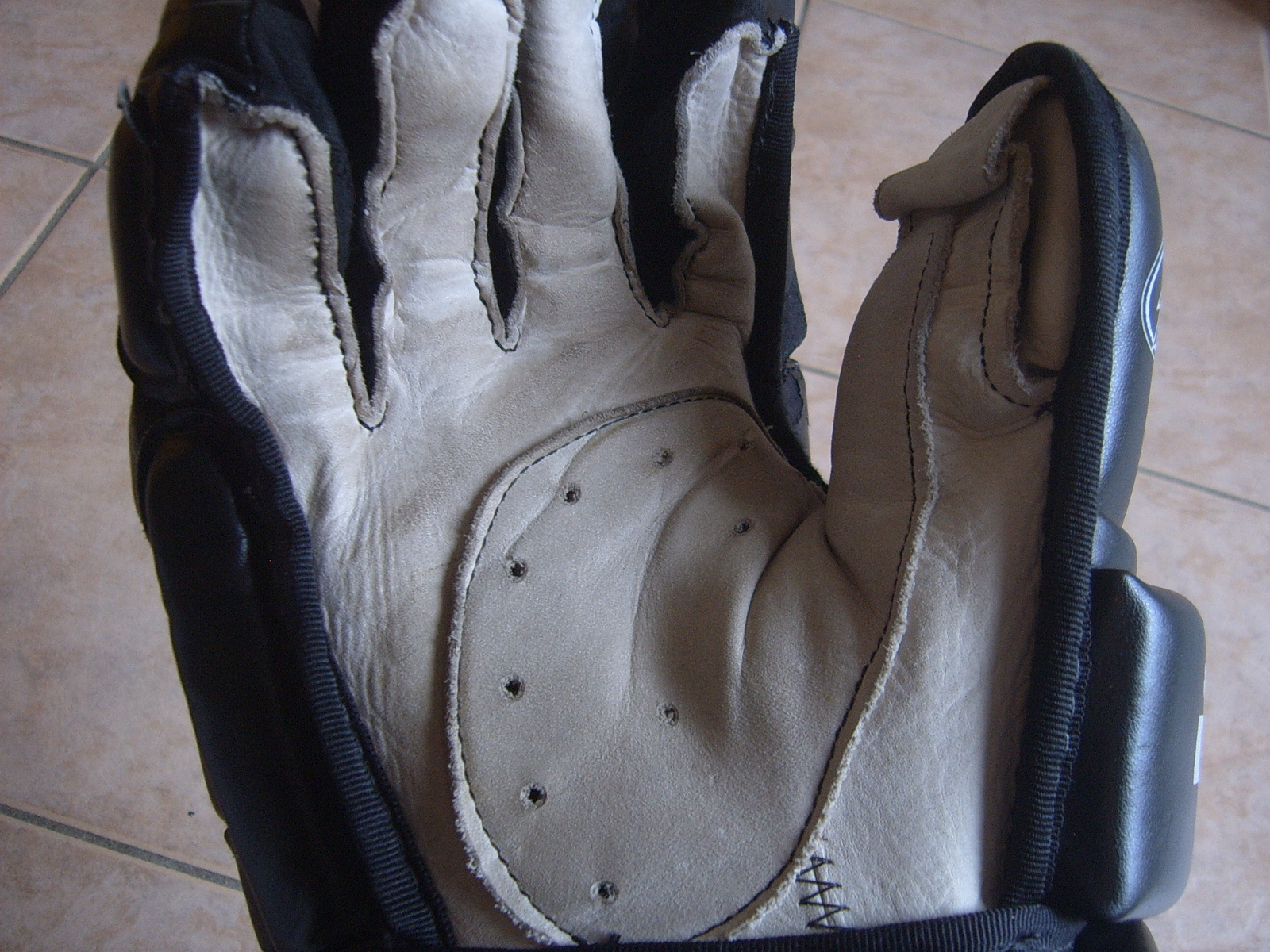 Vintage Great Condition Hespeler 14.5" Senior Hockey Gloves w/Leather Palms Made in Canada ...
