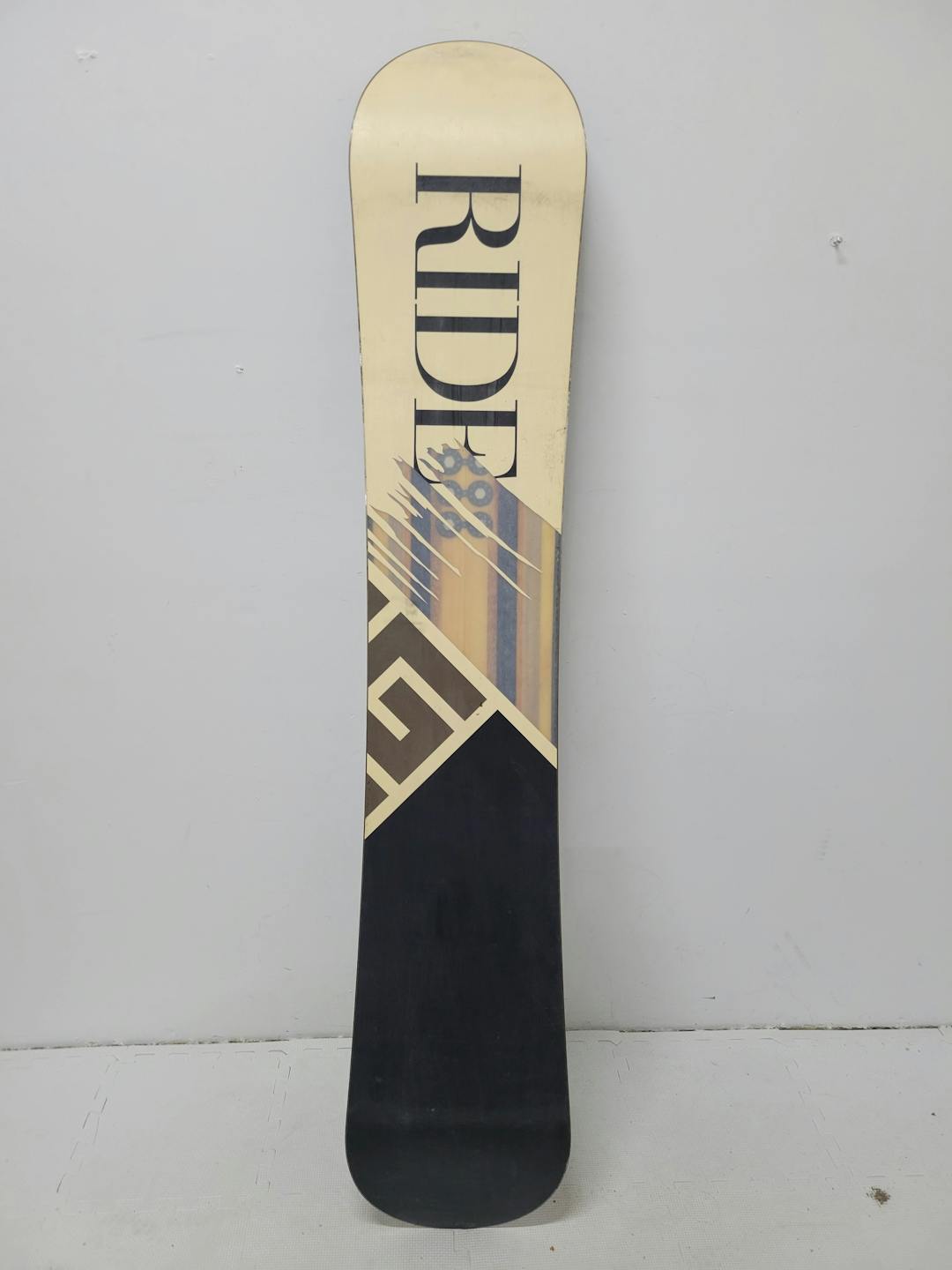 Used Ride Decade Series 160 Cm Men's Snowboards | SidelineSwap