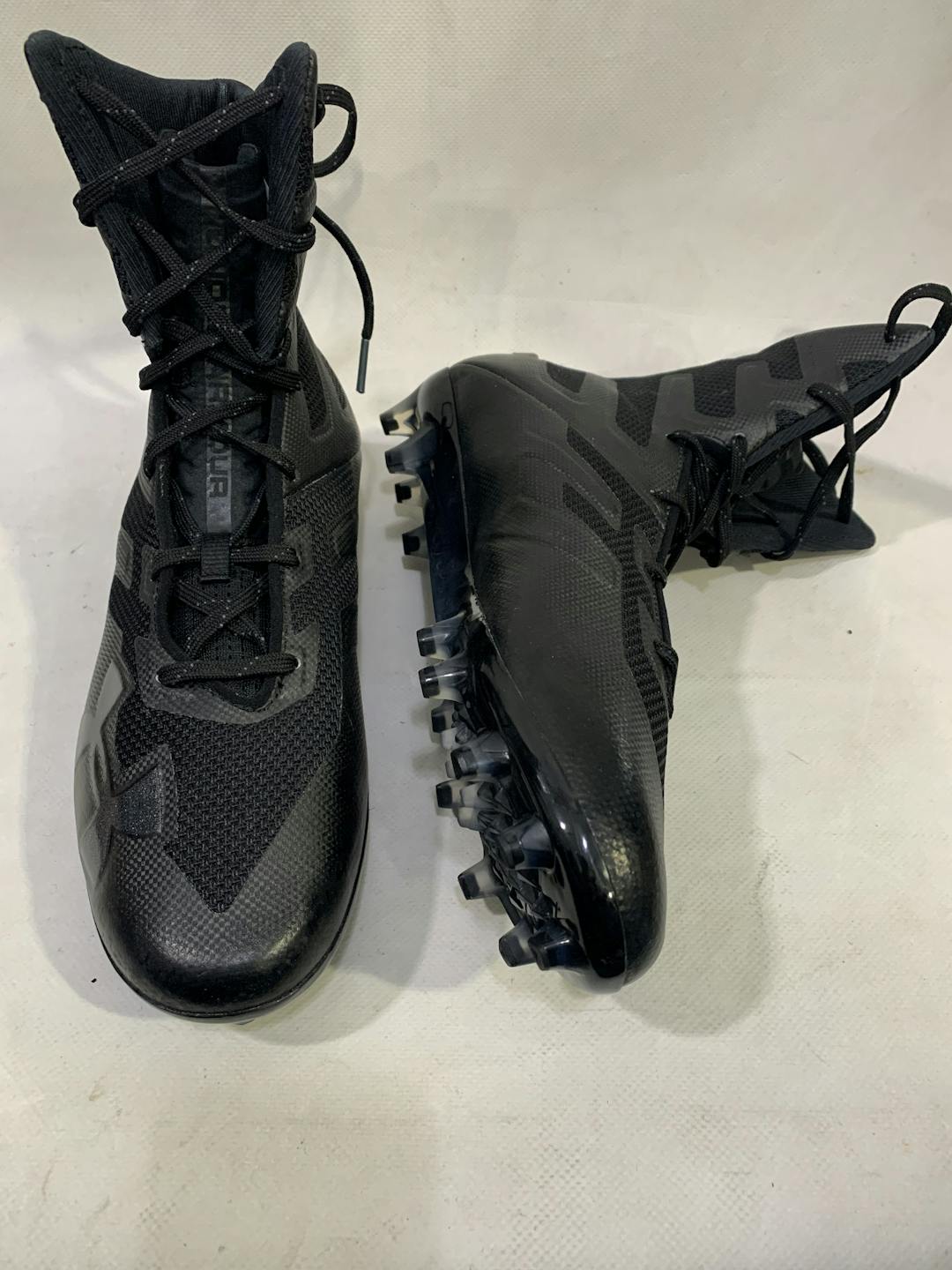 Used Under Armour Senior 9.5 Football Cleats | SidelineSwap